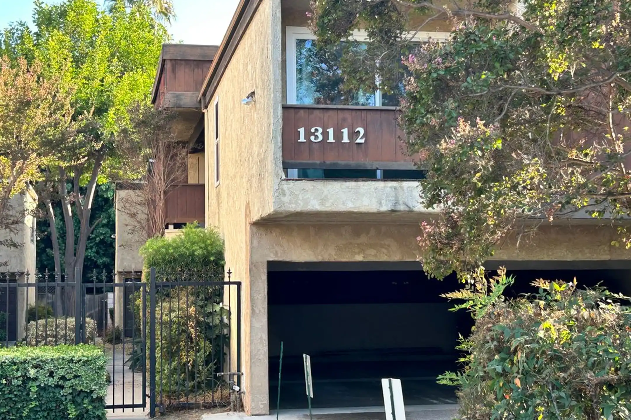 13112 Moorpark St unit 2 - Los Angeles, CA 91423 | ApartmentGuide.com