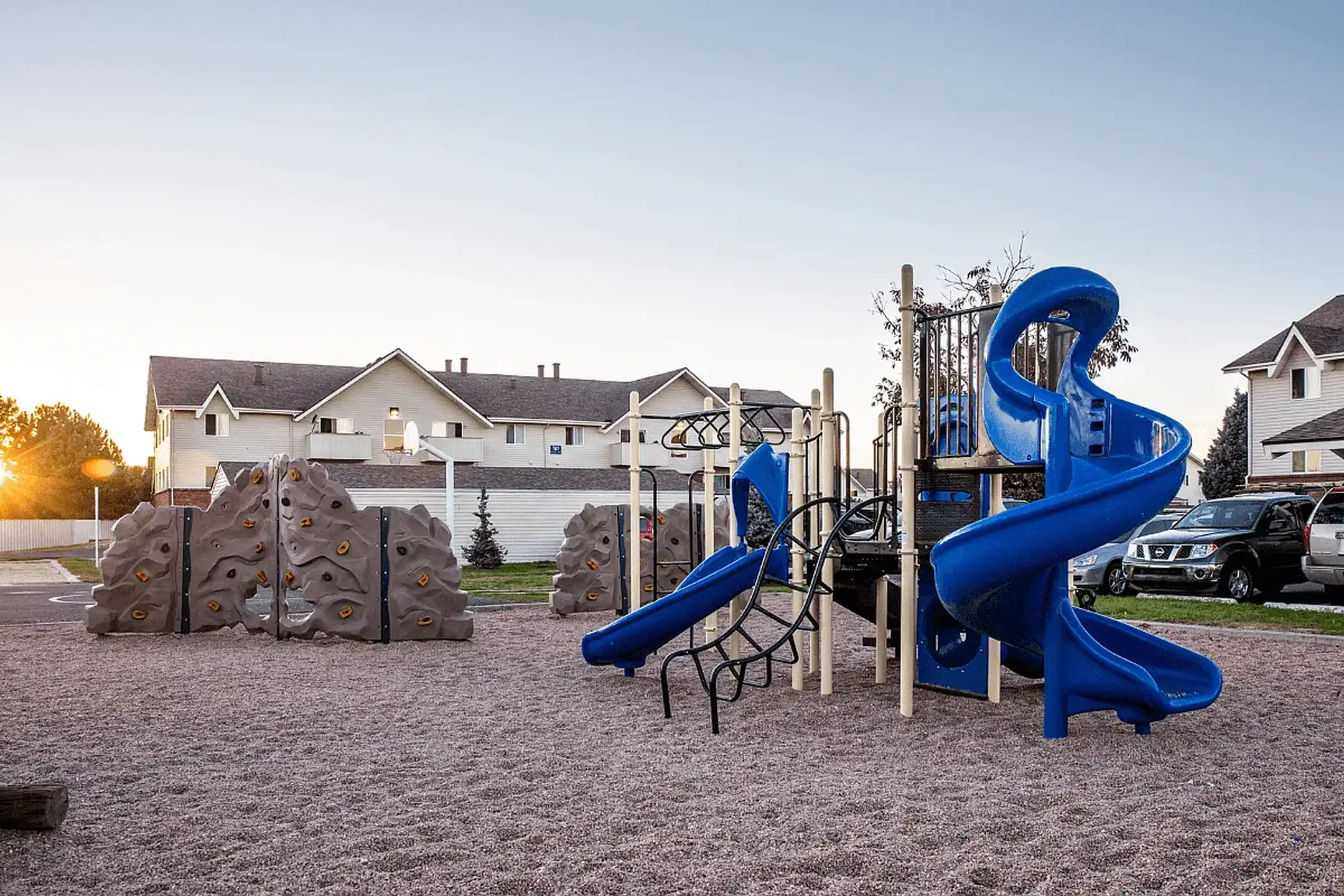 Aurora Meadows - Aurora, CO 80011 | ApartmentGuide.com