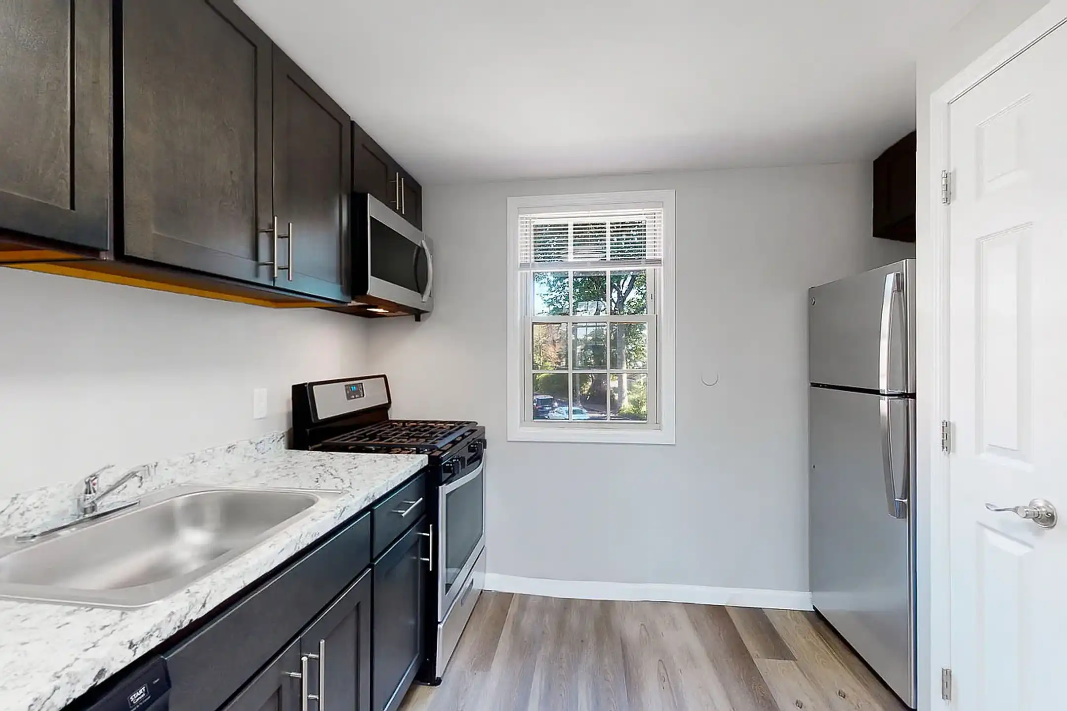 Normandy Village - Union, NJ 07083 | ApartmentGuide.com