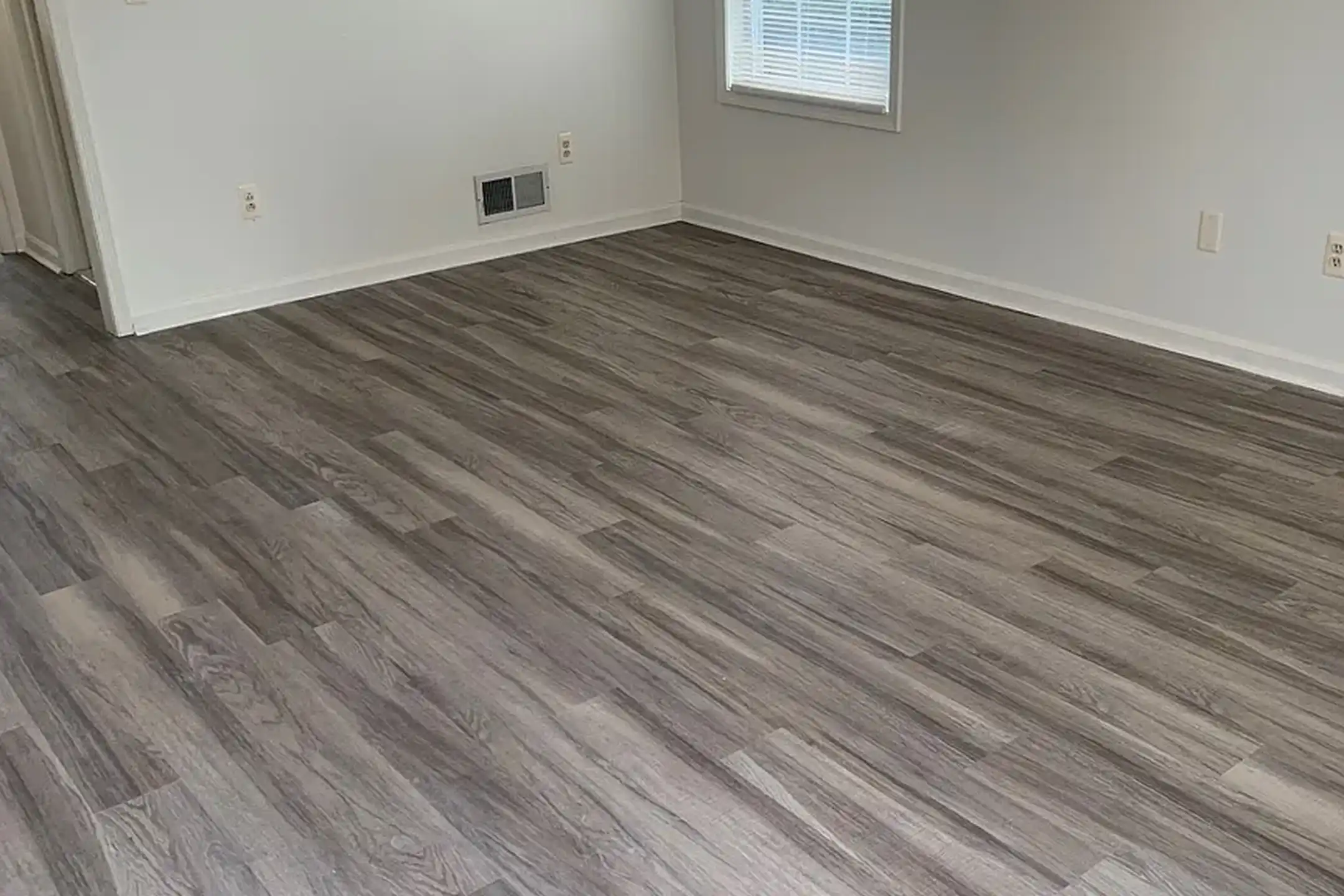 Victoria Village Apartments - Hackettstown, NJ 07840 | ApartmentGuide.com