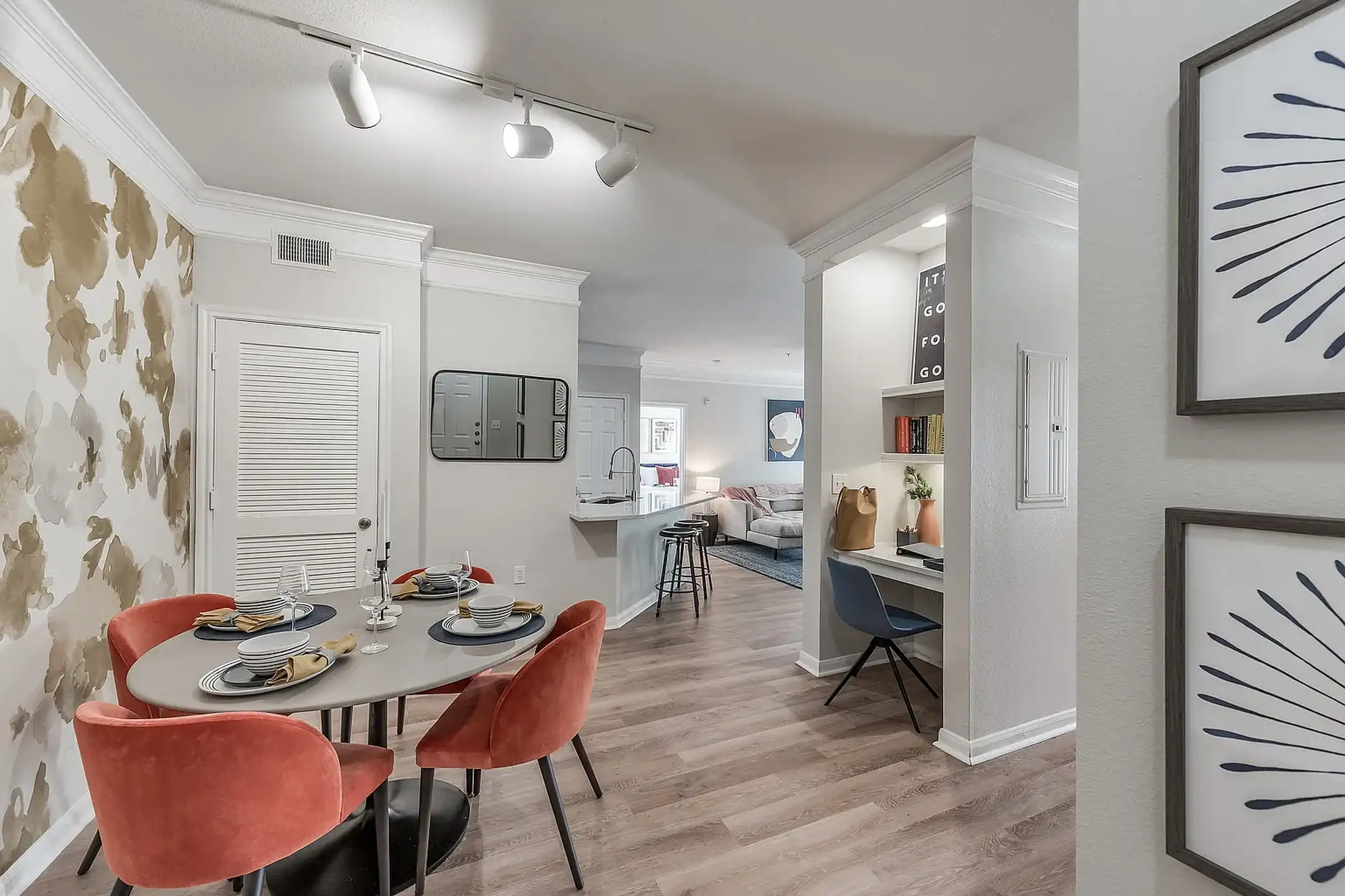 Carrington Park - Houston, TX 77089 | ApartmentGuide.com