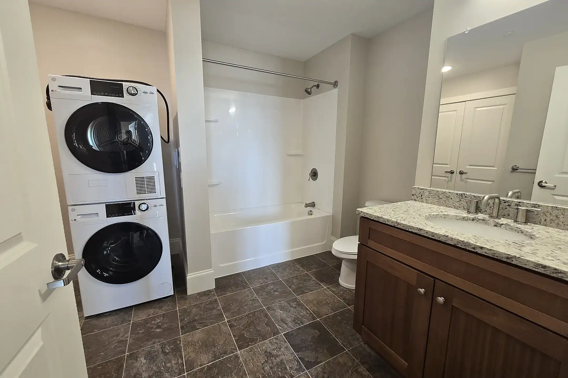 King Philip Lofts - Fall River, MA 02724 | ApartmentGuide.com