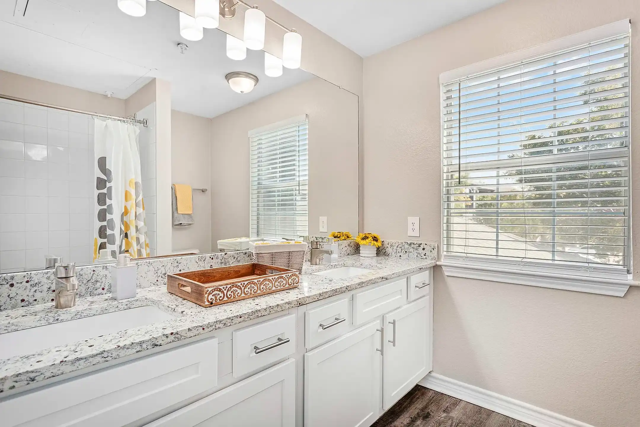 MAA Stonebridge Ranch - McKinney, TX 75071 | ApartmentGuide.com