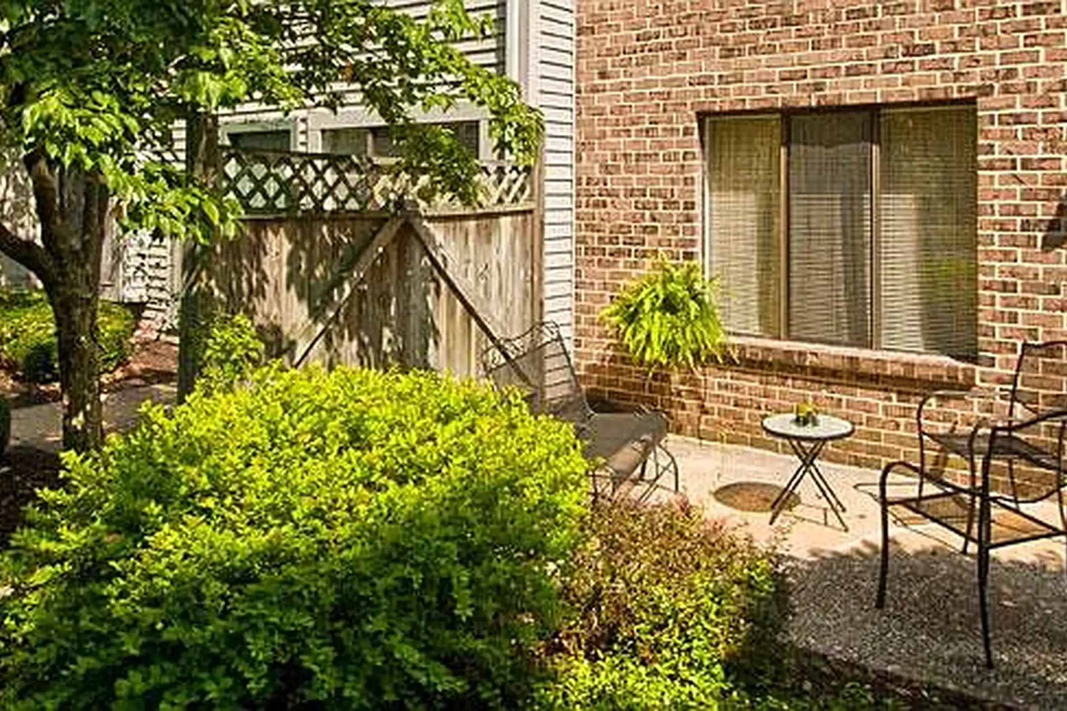 Pennswood Apartments and Townhomes - Harrisburg, PA 17109 ...
