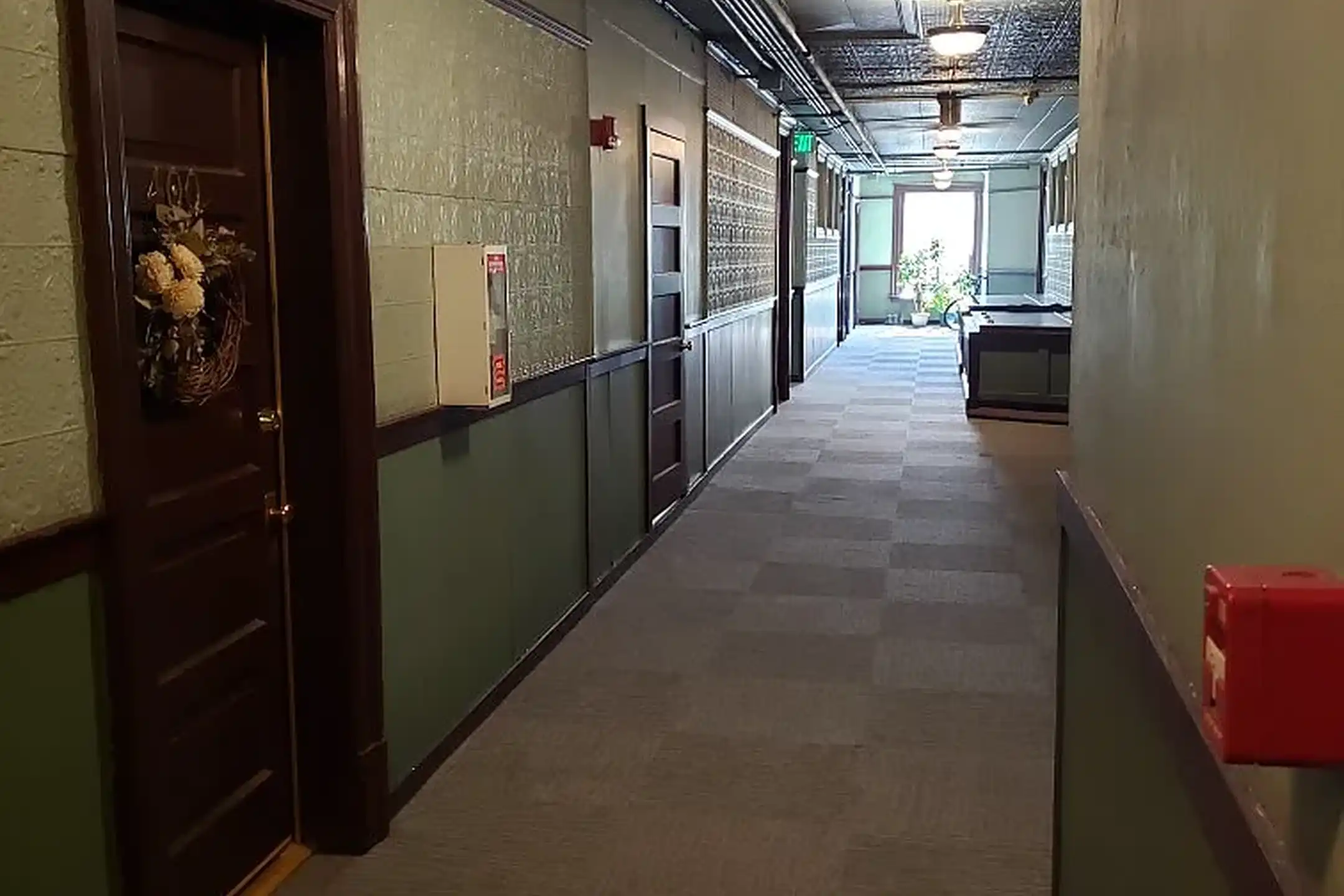 Metro Apartments - Spokane, WA 99201 | ApartmentGuide.com