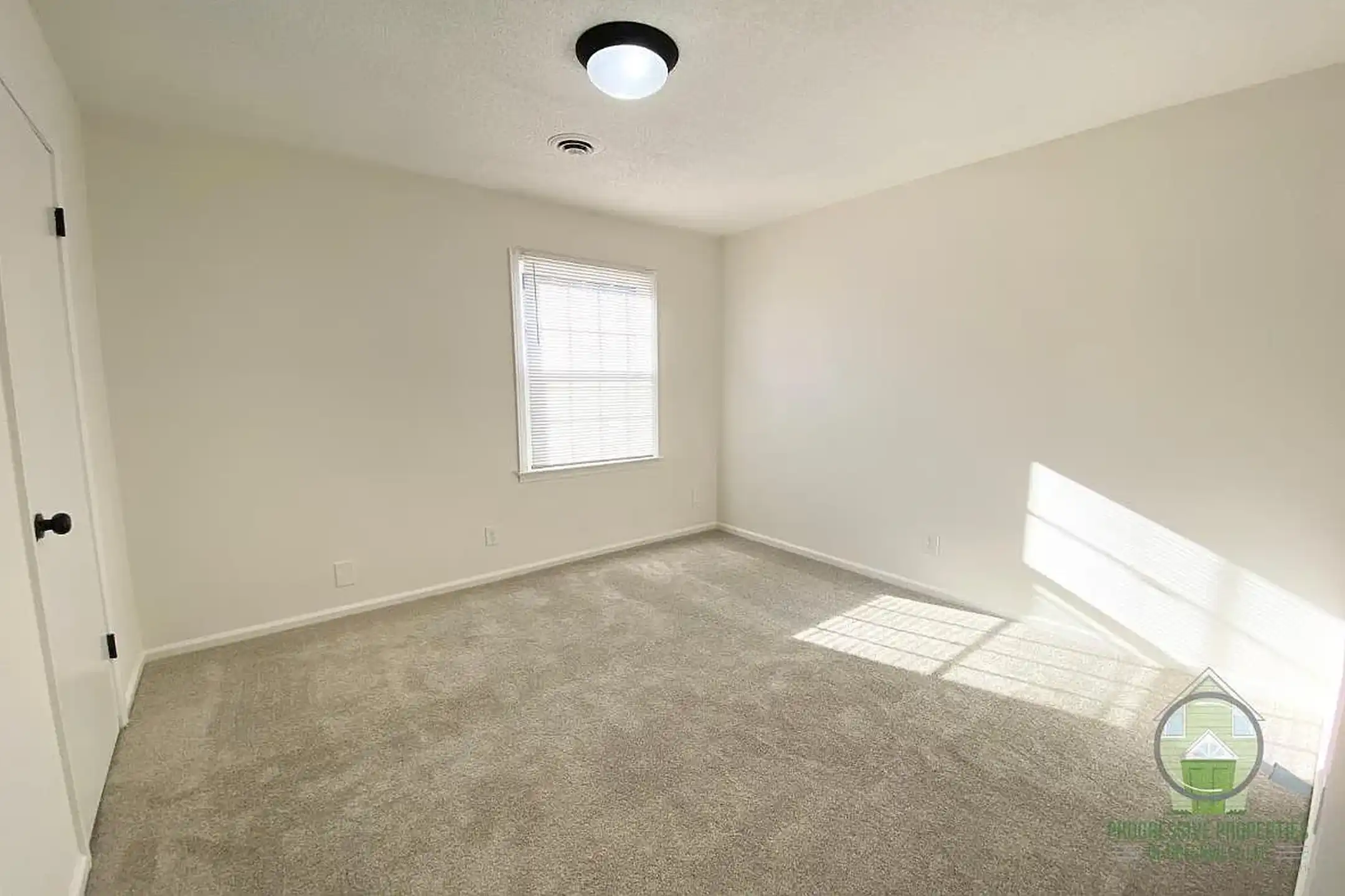 The Townes @ Summit - Greenville, SC 29609 | ApartmentGuide.com