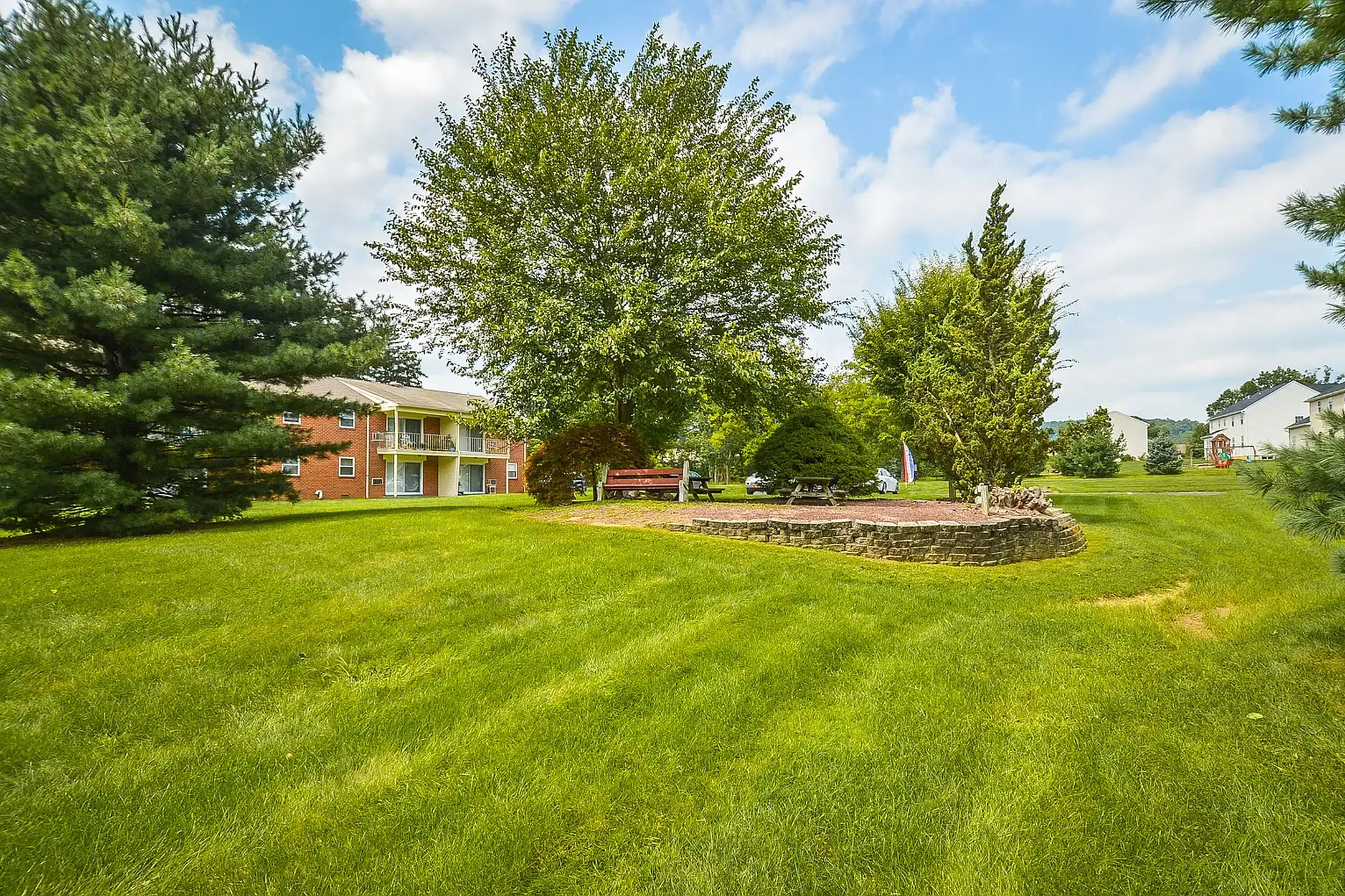Sanbrook Apartments - Bethlehem, PA 18015 | ApartmentGuide.com
