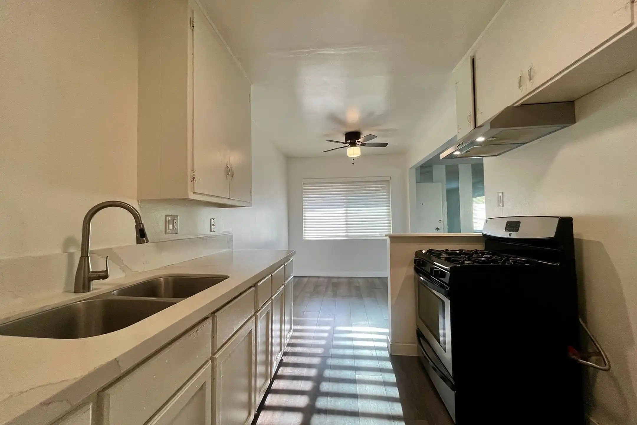 2708 141st Pl unit #3 - Gardena, CA 90249 | ApartmentGuide.com