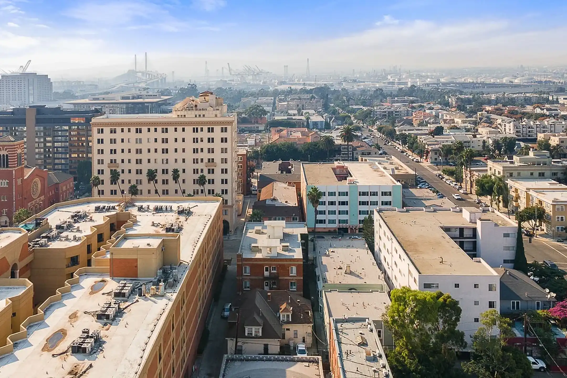 330 Cedar Avenue - Long Beach, CA 90802 | ApartmentGuide.com