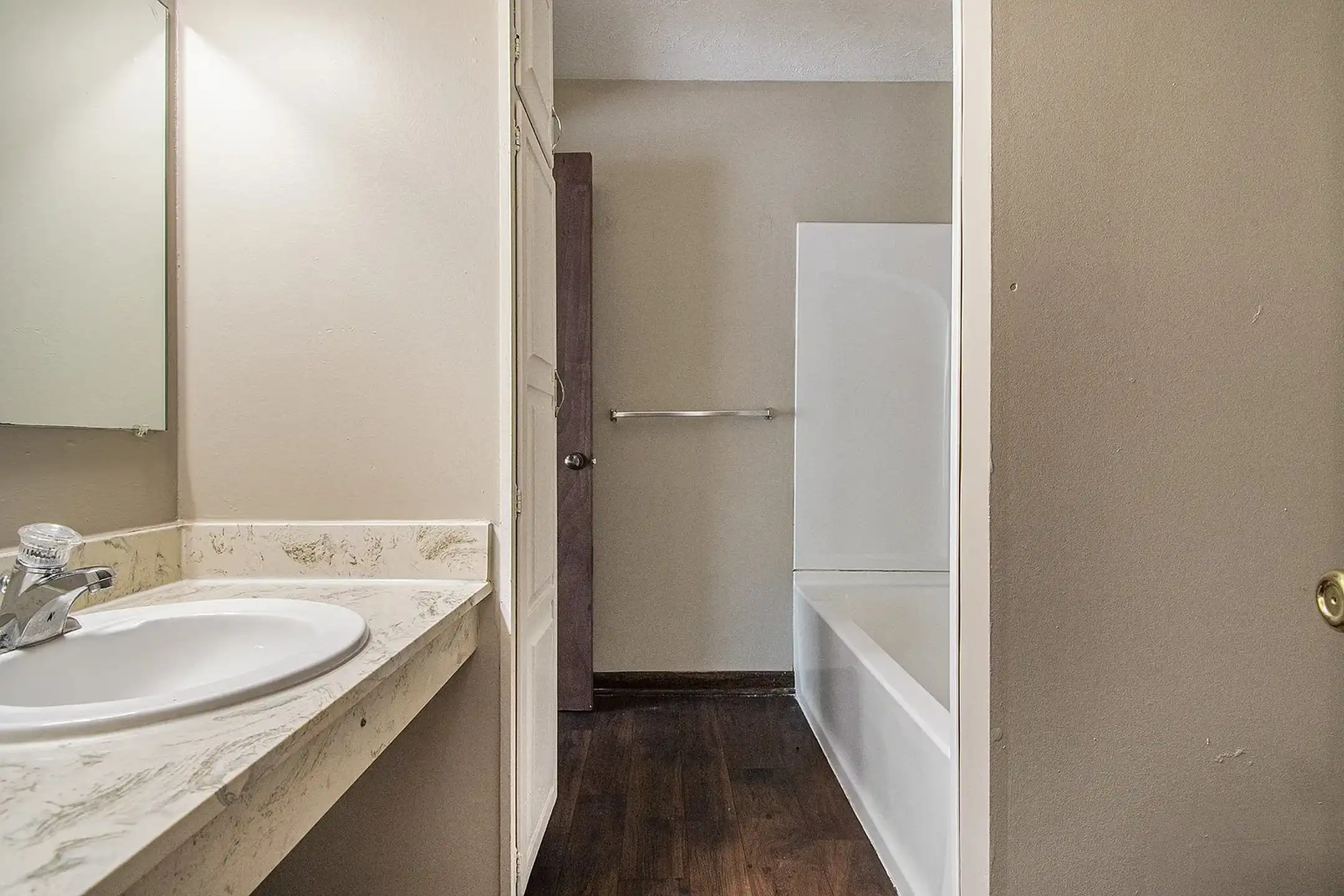 Beacon Hill - Omaha, NE 68134 | ApartmentGuide.com