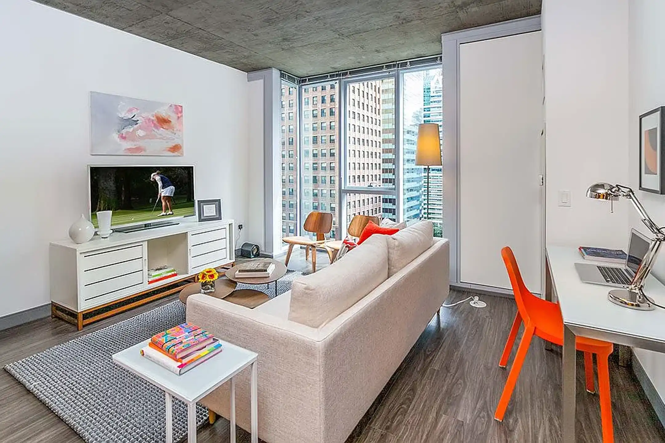 Linea Apartments - Chicago, IL 60606 | ApartmentGuide.com
