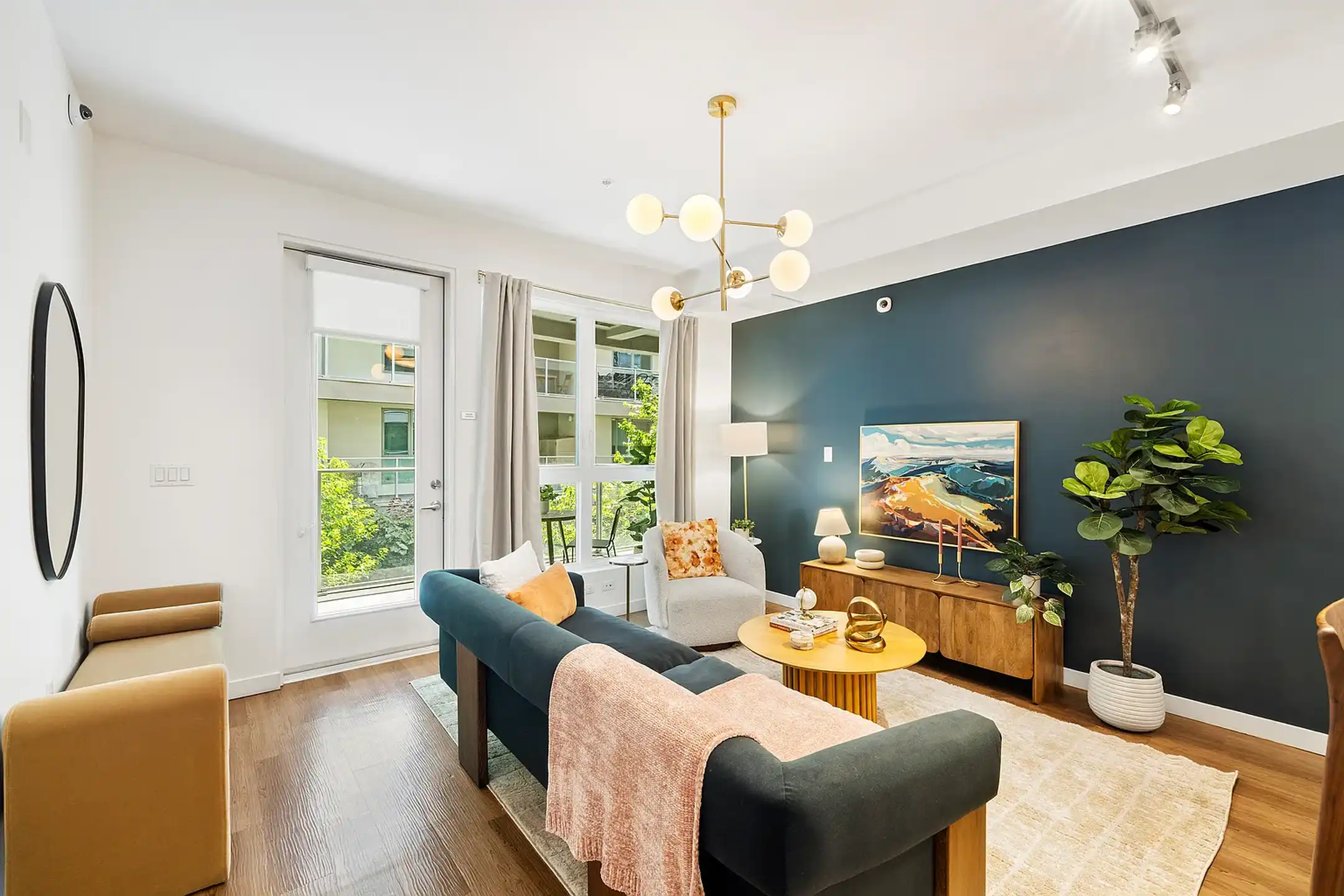 Next on Lex - Glendale, CA 91203 | ApartmentGuide.com