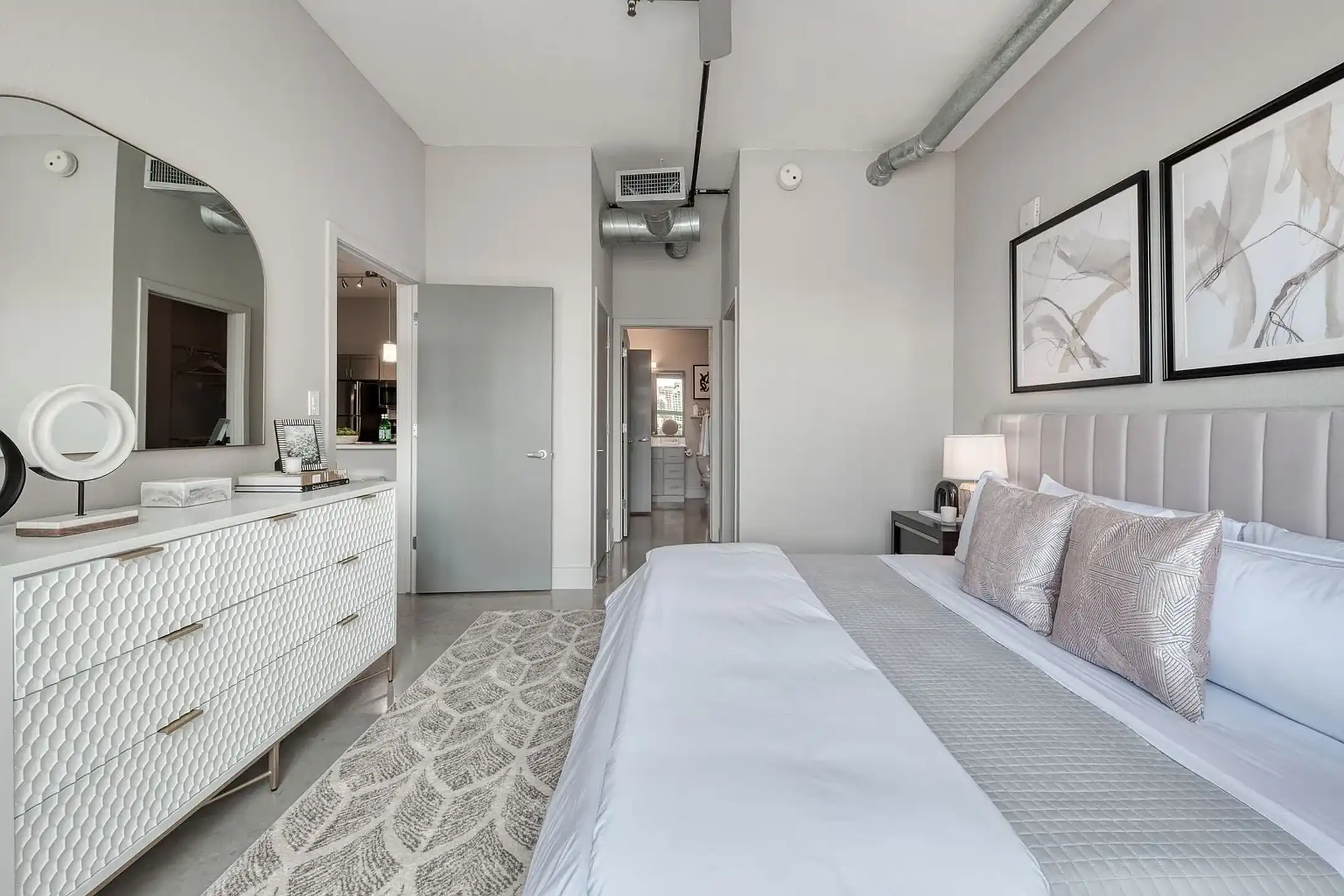 Inspire Downtown - San Antonio, TX 78207 | ApartmentGuide.com