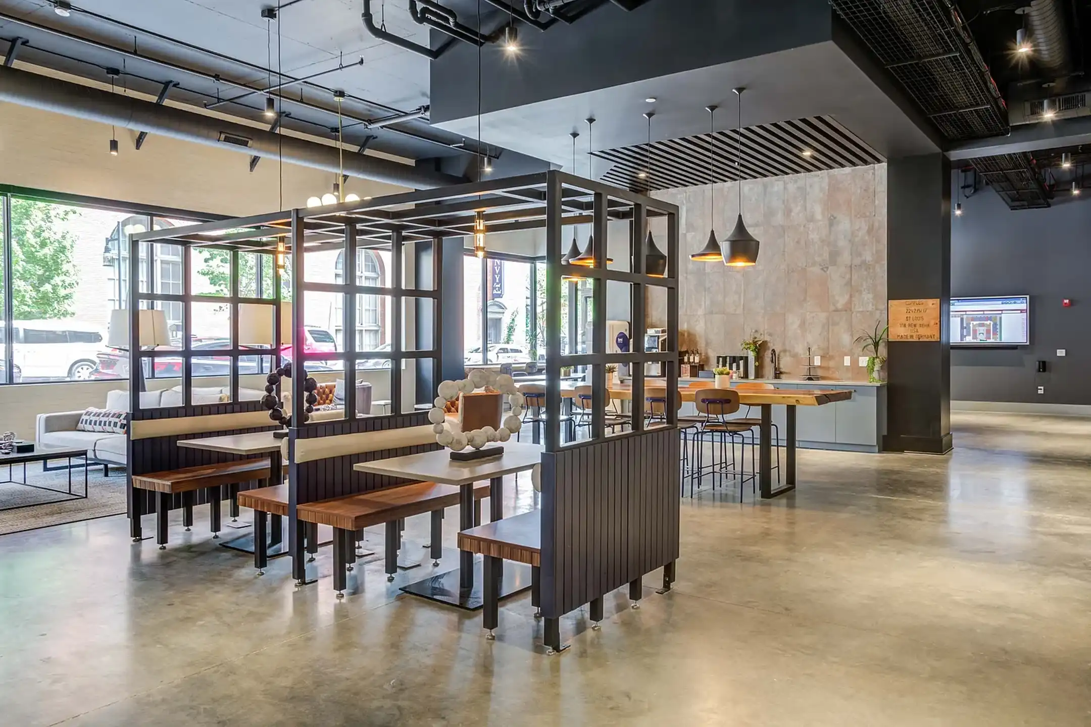 11th & Spruce - Saint Louis, MO 63102 | ApartmentGuide.com