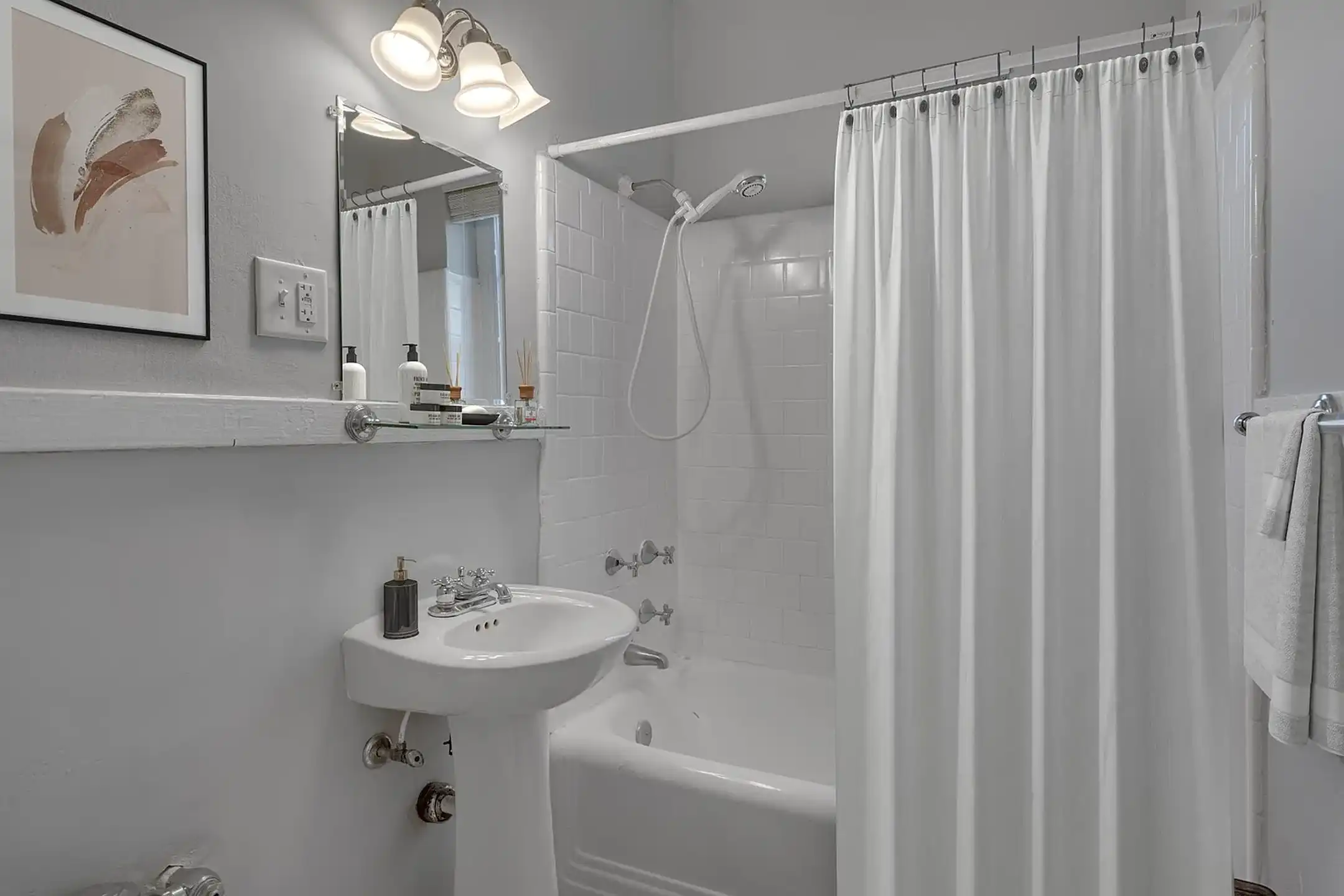 Icon Downtown Durham - Durham, NC 27701 | ApartmentGuide.com