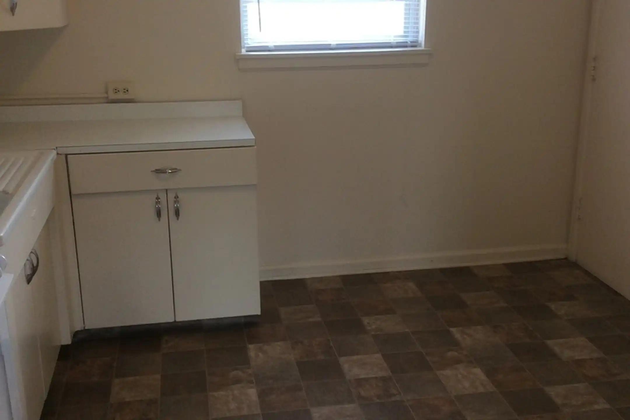 1300 Oakland Rd NE unit 1300-1502 - Cedar Rapids, IA 52402 ...