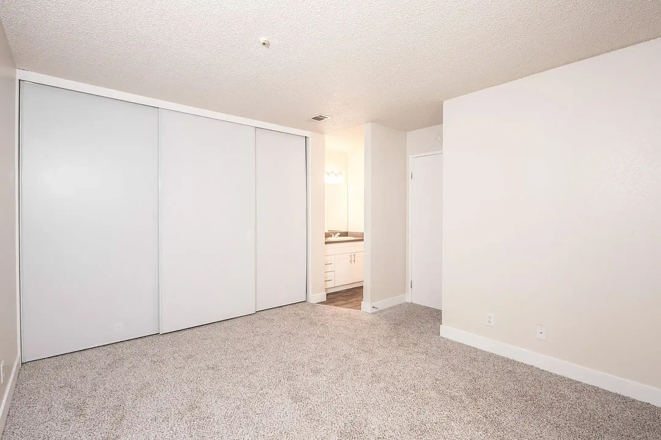 Crossbrook Apartments - Rohnert Park, CA 94928 | ApartmentGuide.com