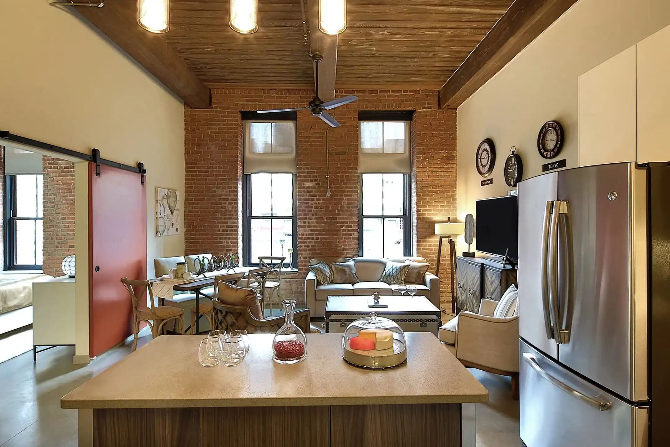 Modera Lofts - Jersey City, NJ 07302 | ApartmentGuide.com