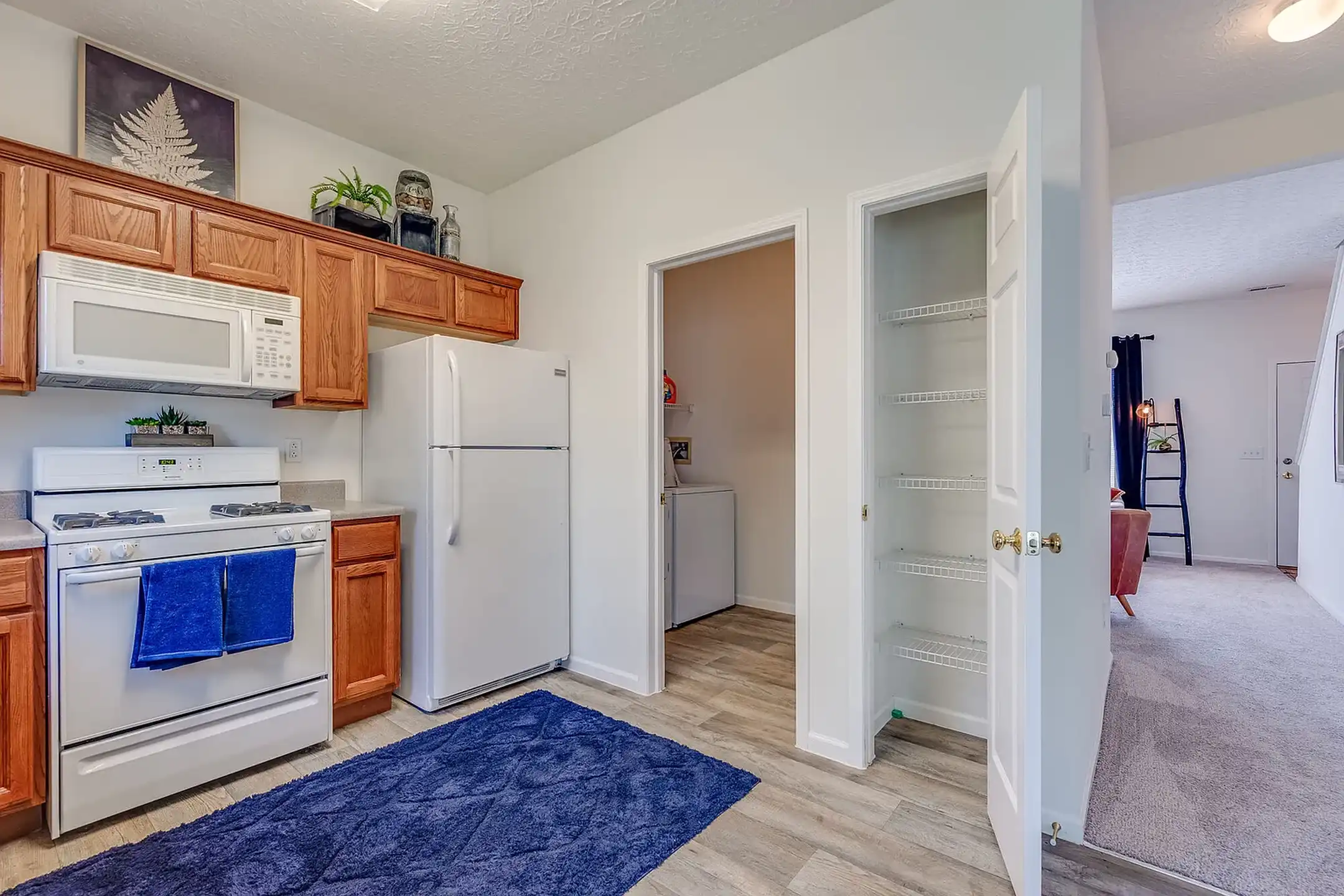 Village Gates of Delaware - Delaware, OH 43015 | ApartmentGuide.com