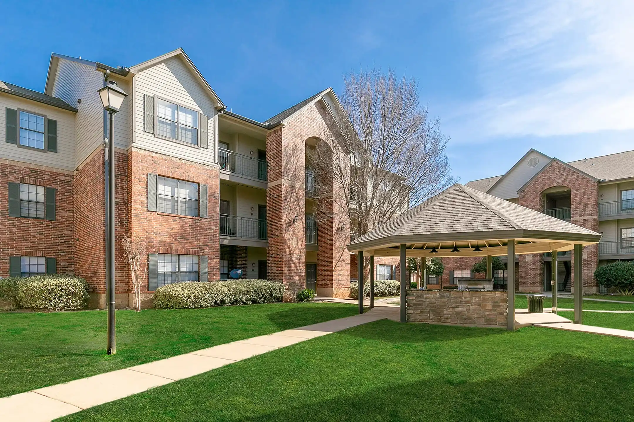 Highland Pointe - Yukon, OK 73099 | ApartmentGuide.com