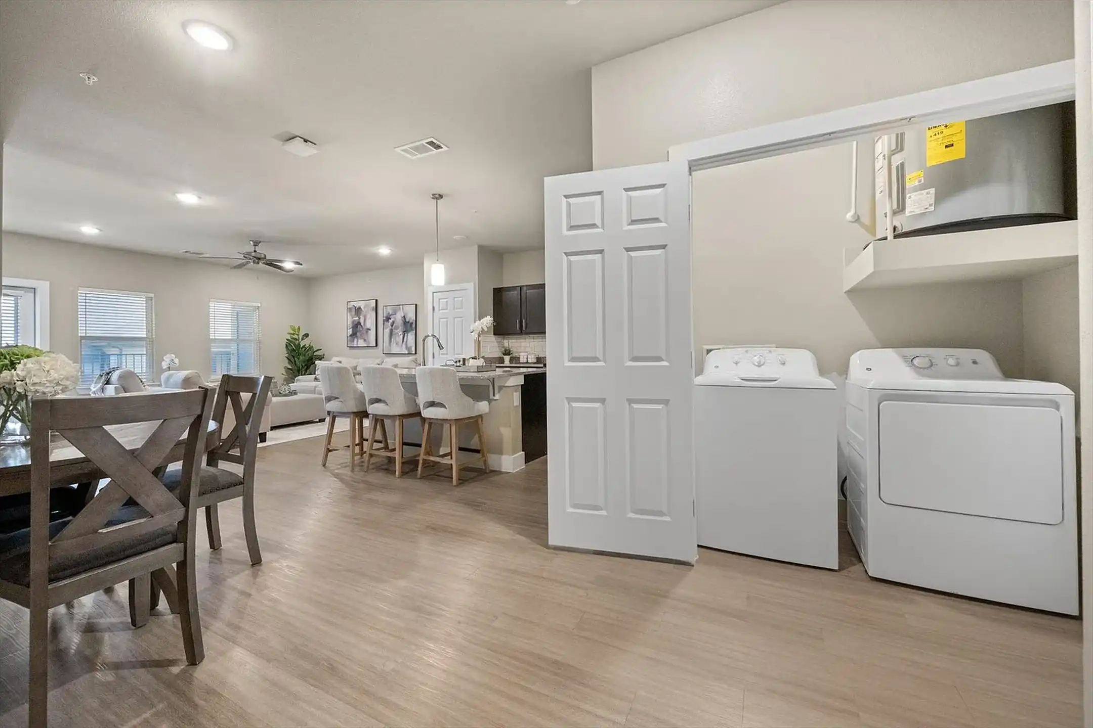 Prairie Gate Community - Grand Prairie, TX 75052 | ApartmentGuide.com