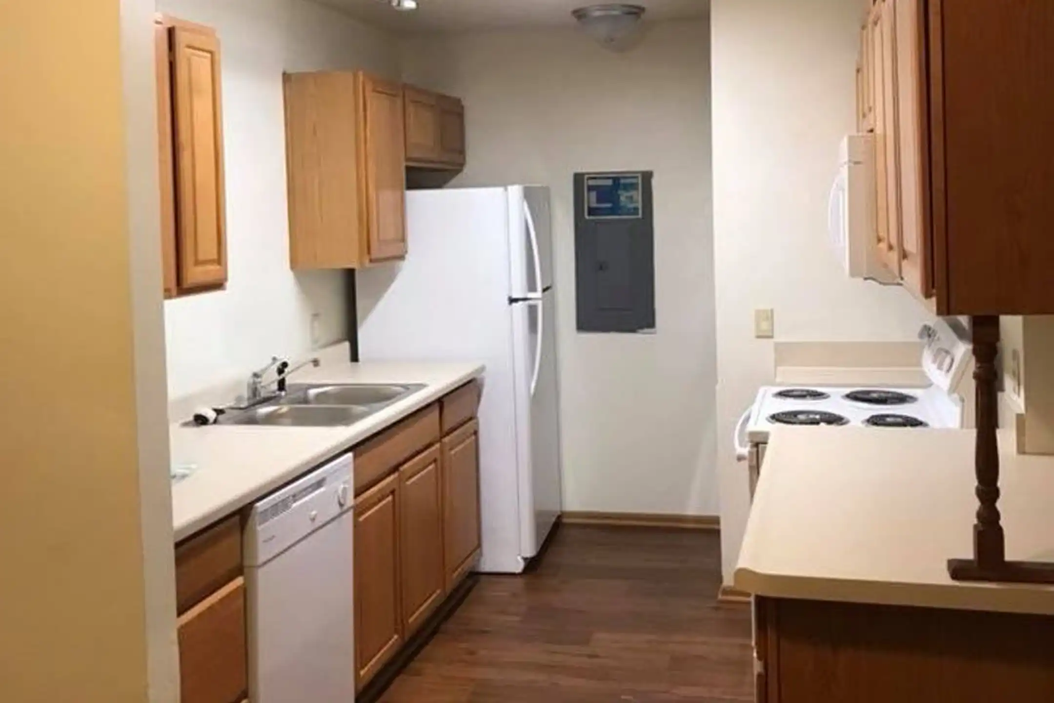 20 Red Oak Way - Austin, IN 47102 | ApartmentGuide.com
