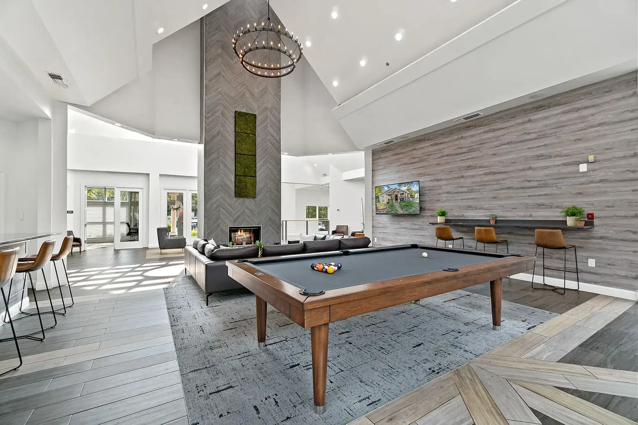 Ellipse at Fairfax Corner - Fairfax, VA 22030 | ApartmentGuide.com