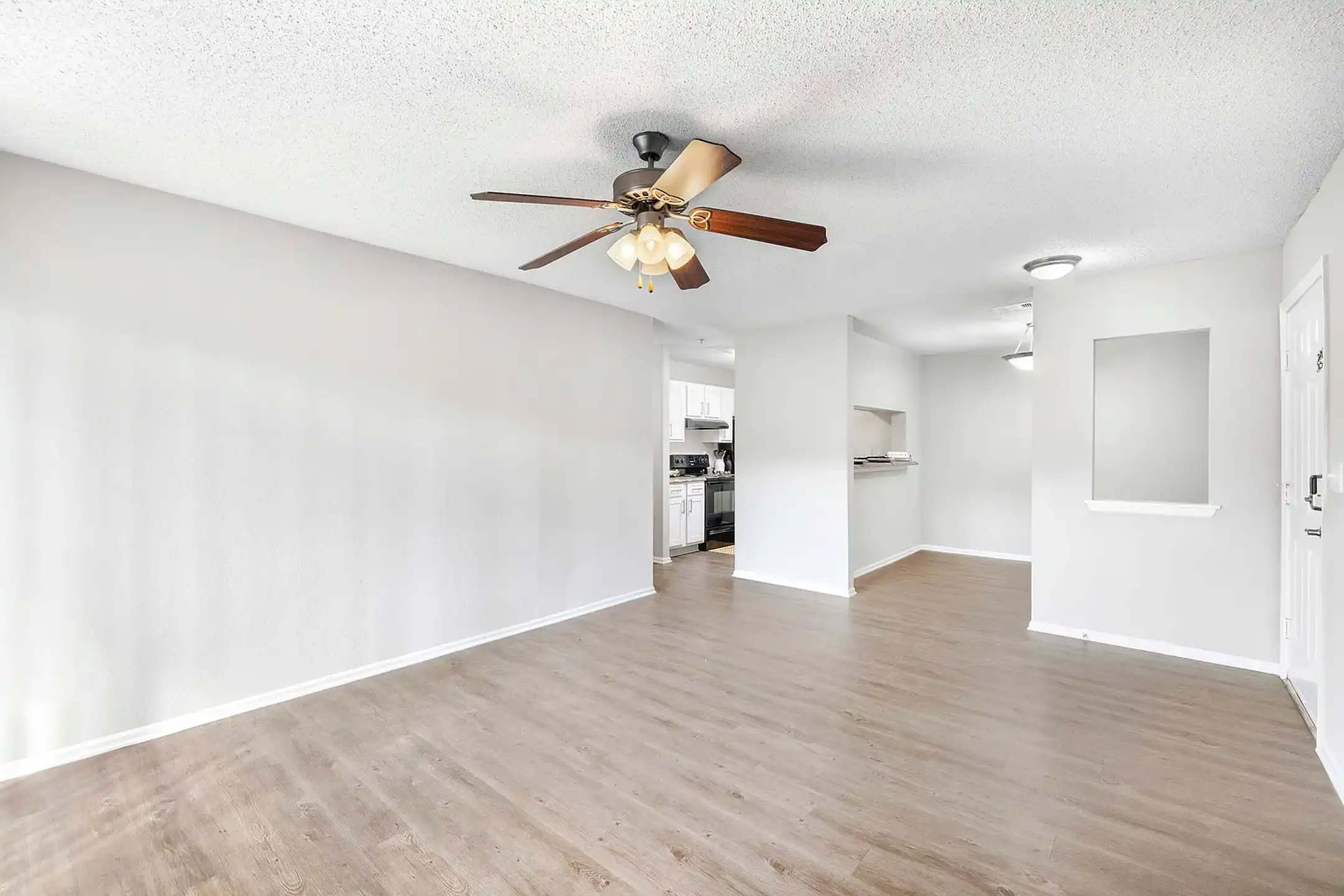 MAA Brandon - Brandon, FL 33511 | ApartmentGuide.com