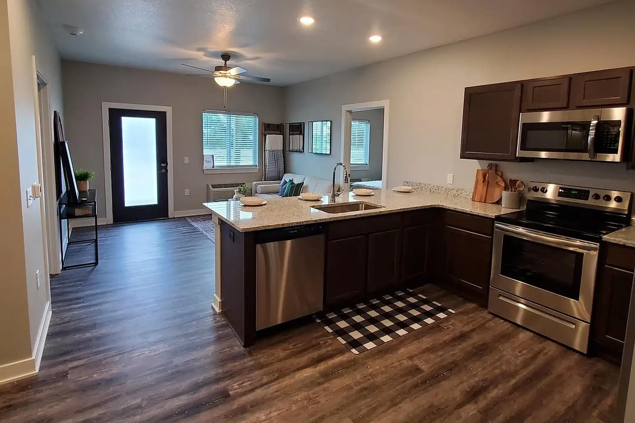 Perrywood Apartments - Perry, IA 50220 | ApartmentGuide.com