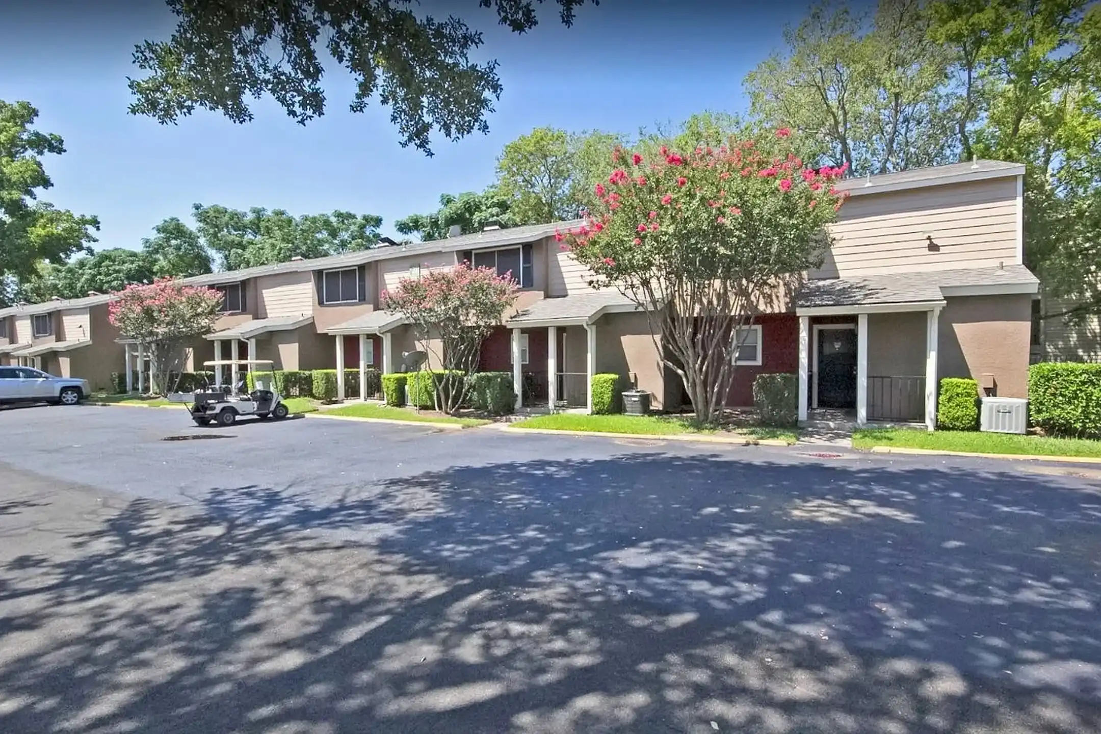 Parks at Walnut - Dallas, TX 75243 | ApartmentGuide.com