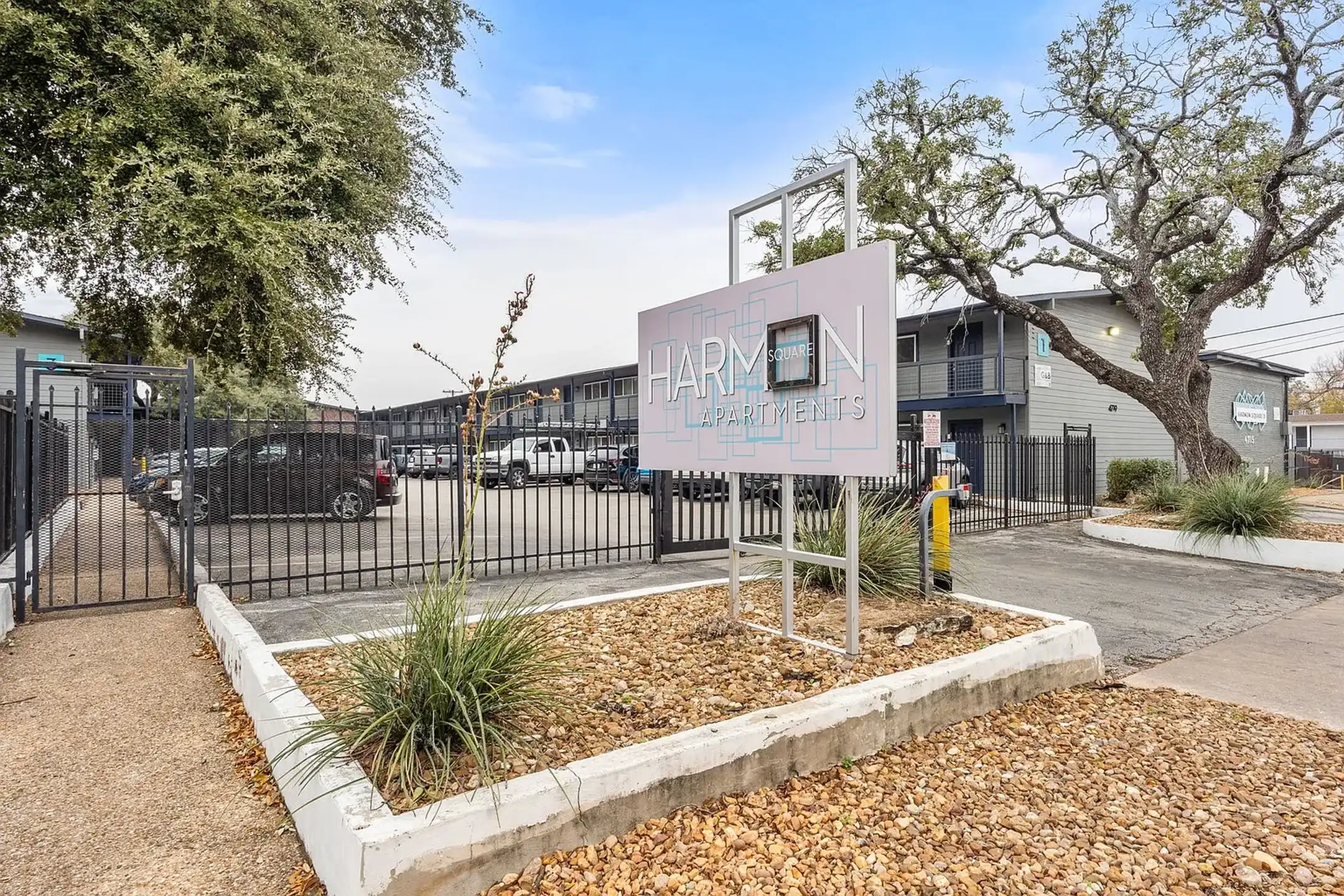 Harmon Square - Austin, TX 78751 | ApartmentGuide.com