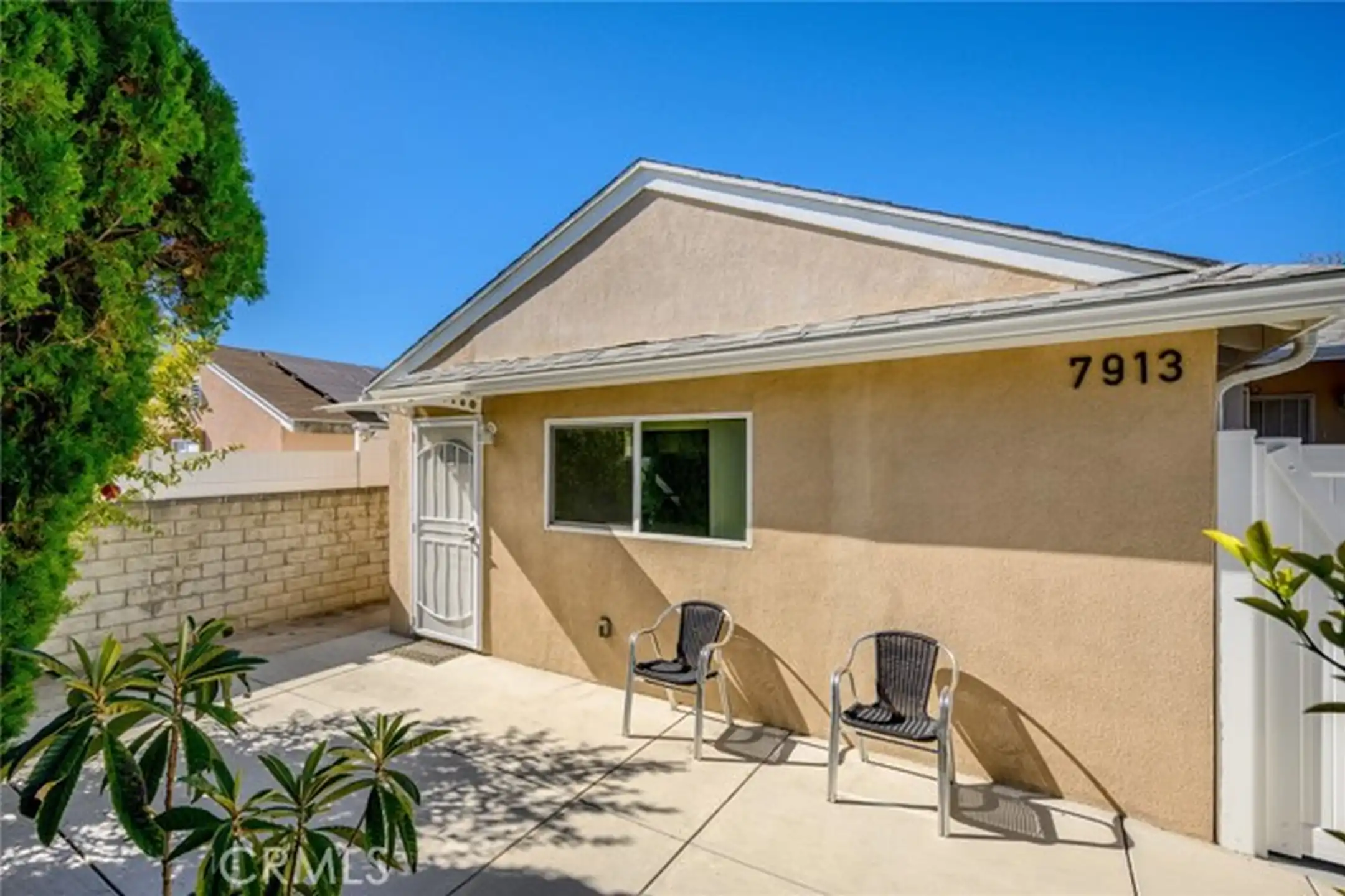 7913 Vanscoy Ave - Los Angeles, CA 91605 | ApartmentGuide.com