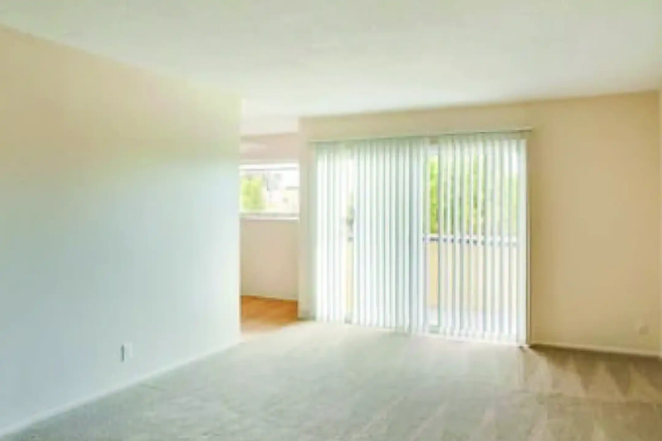 Solaris Apartments - Hayward, CA 94544 | ApartmentGuide.com