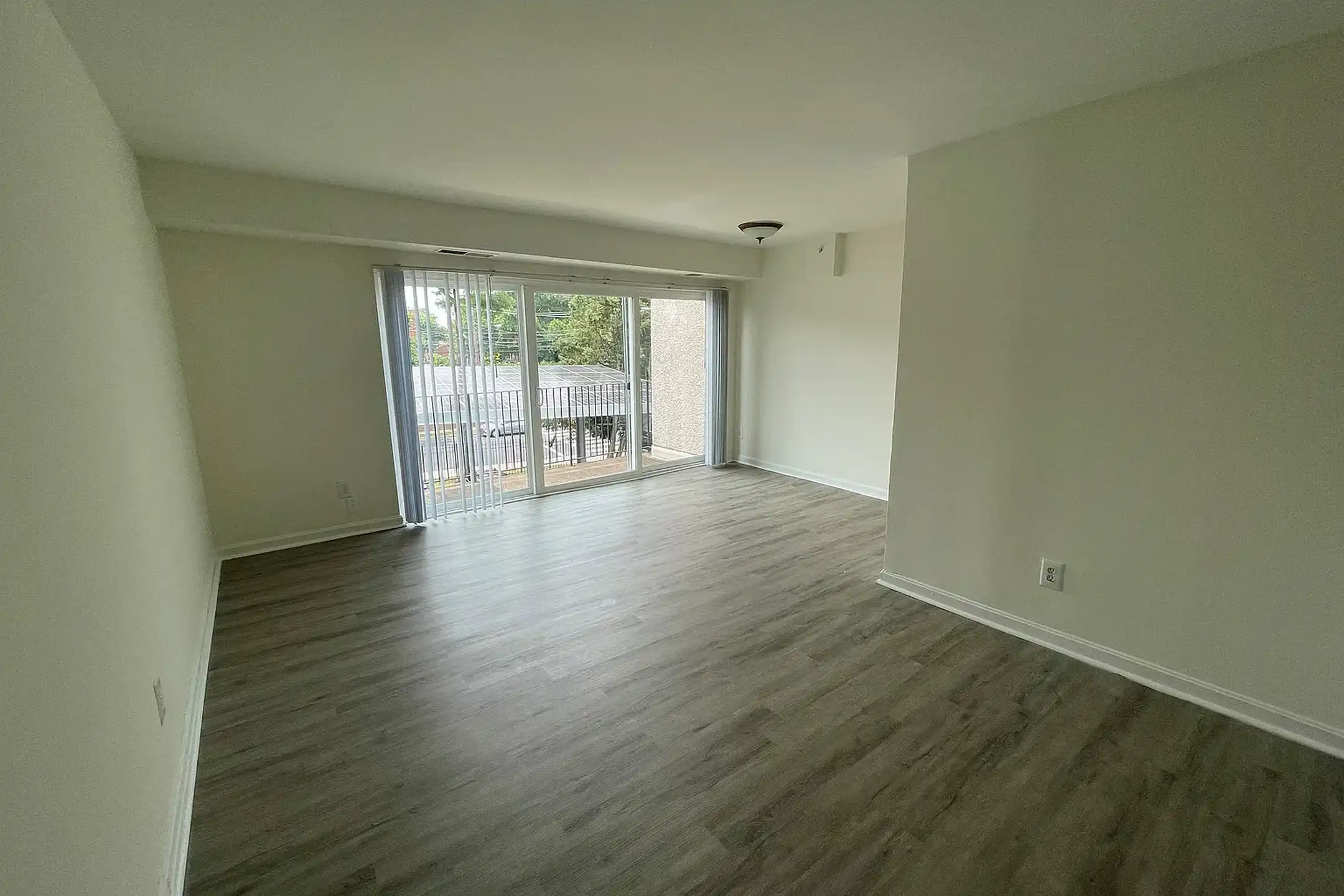 Highland Terrace Apartments - Washington, DC 20032 | ApartmentGuide.com