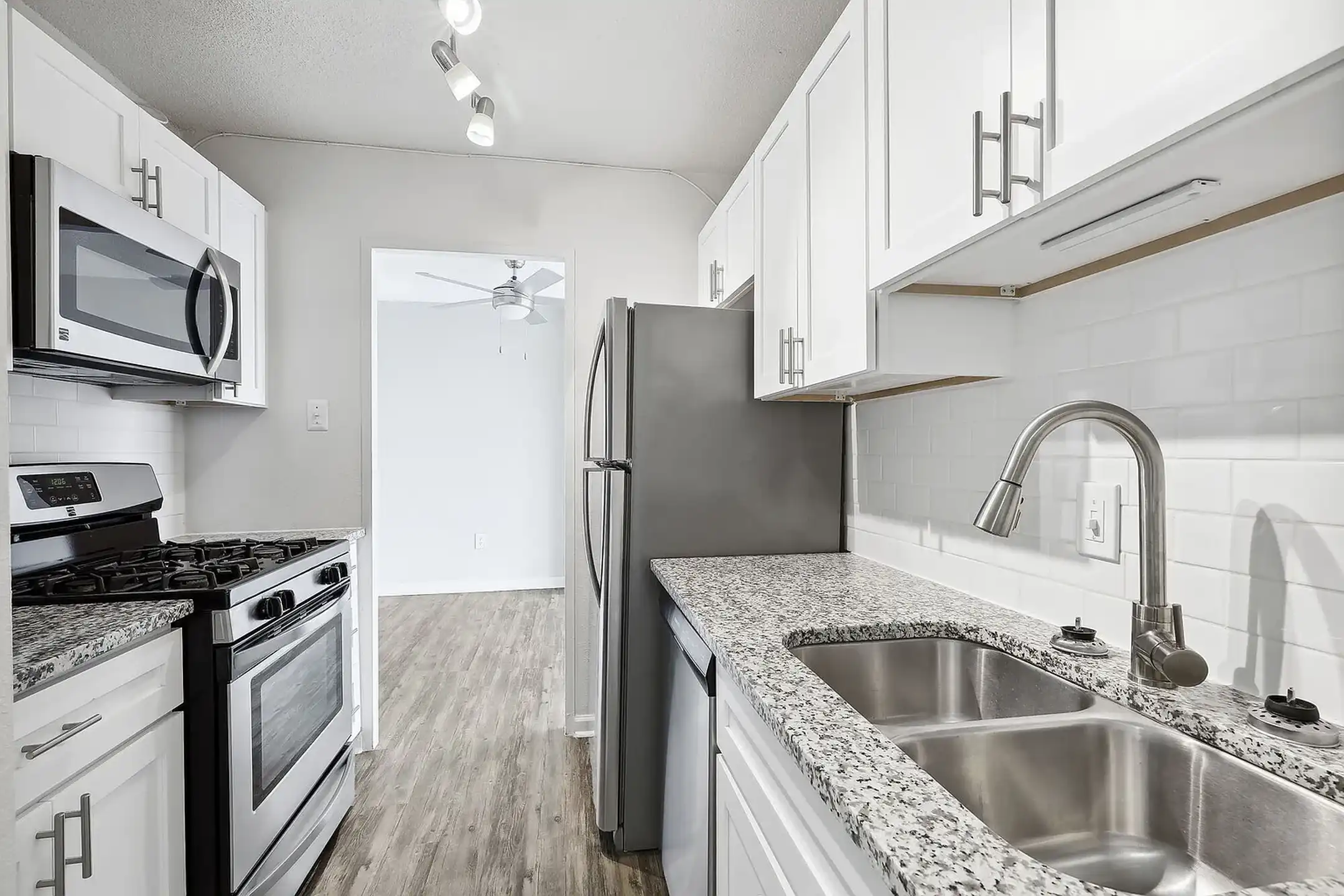 Hague Towers - Norfolk, VA 23510 | ApartmentGuide.com