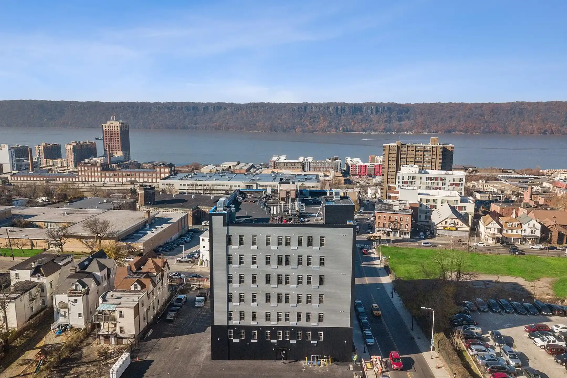 Hudson Blue - Yonkers, NY 10701 | ApartmentGuide.com