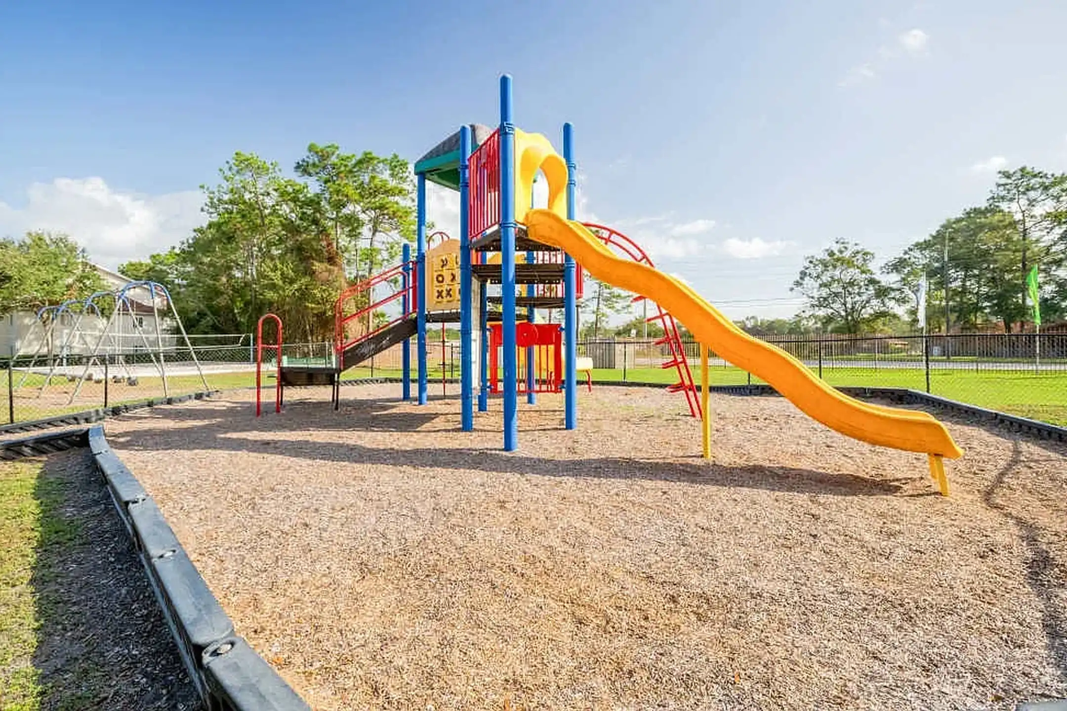 Mission Pointe - Jacksonville, FL 32218 | ApartmentGuide.com