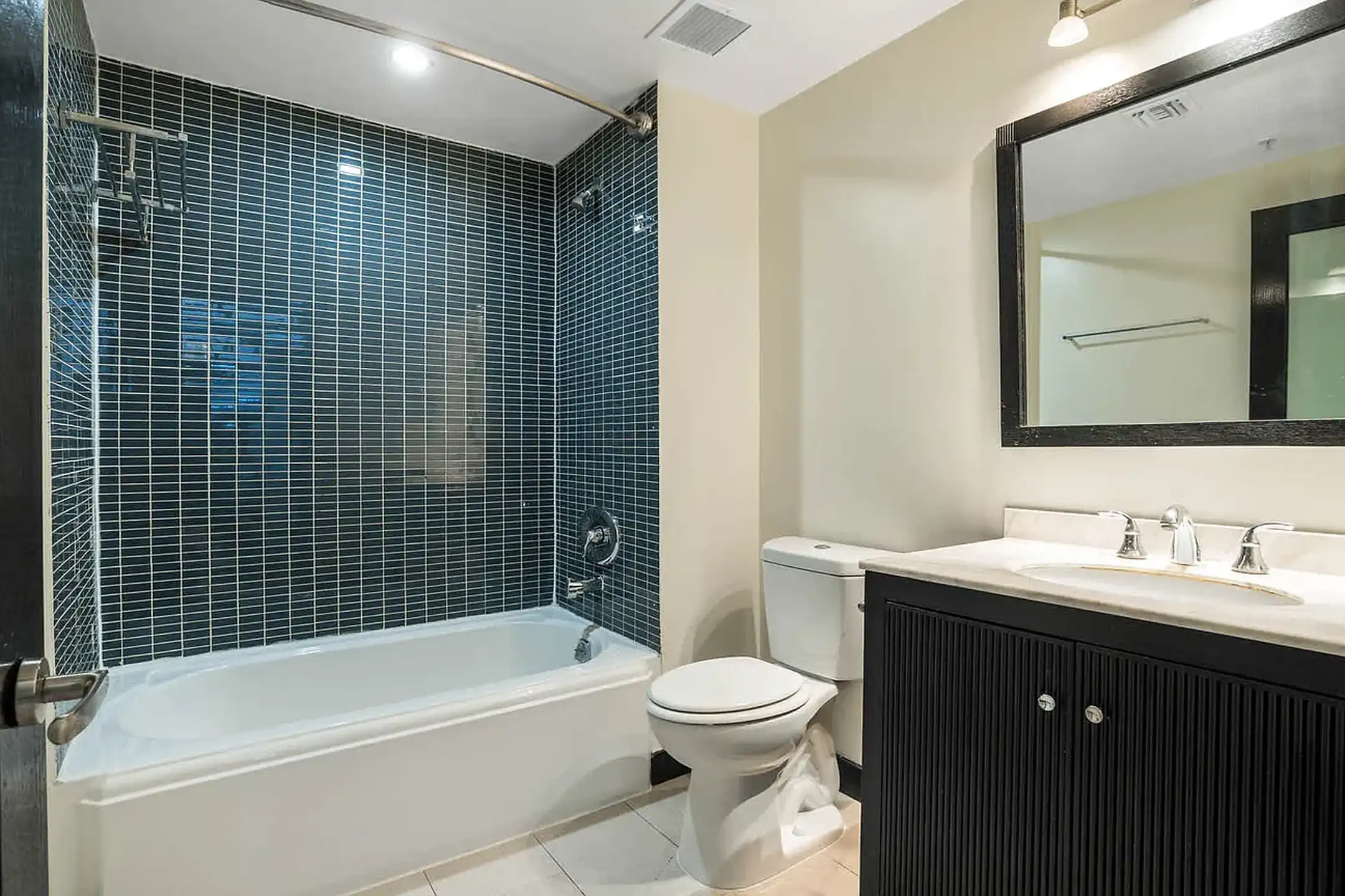 Milano Lofts - Los Angeles, CA 90017 | ApartmentGuide.com