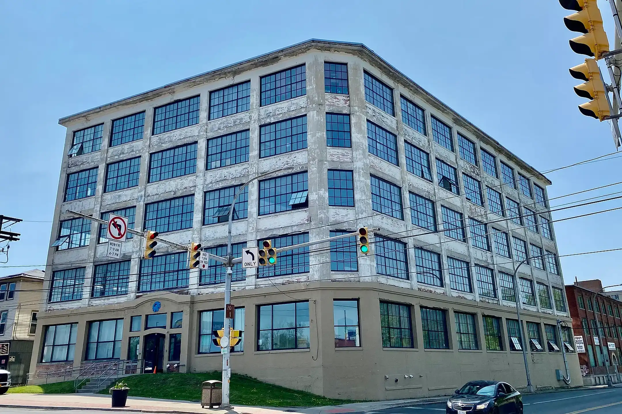 The Gear Factory - Syracuse, NY 13204 | ApartmentGuide.com
