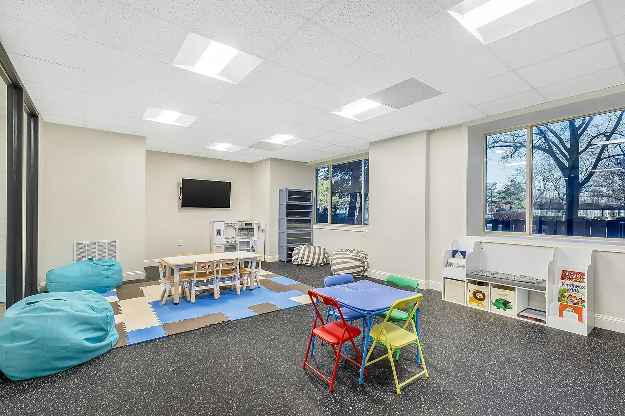 Seminary Towers - Alexandria, VA 22304 | ApartmentGuide.com