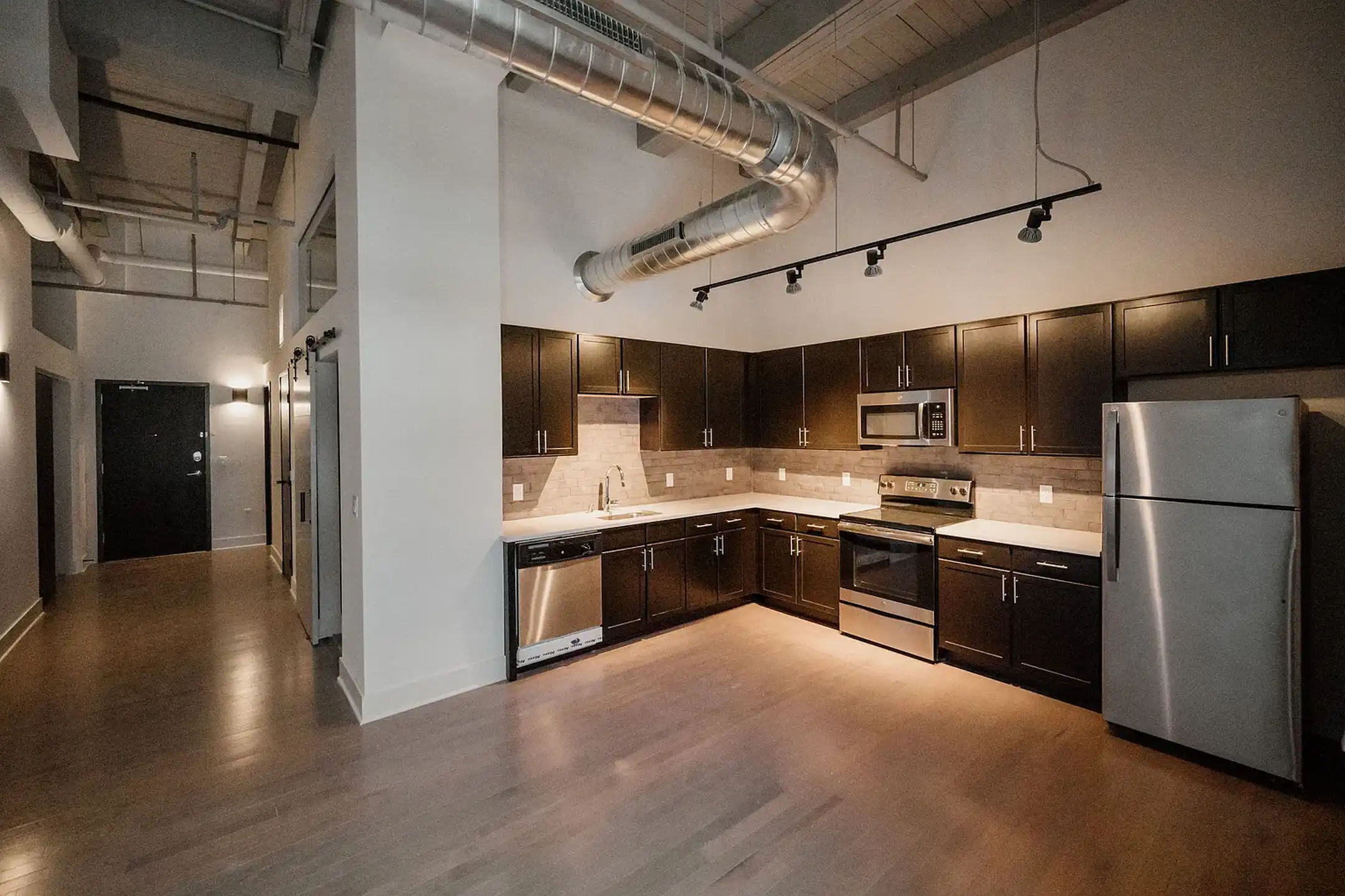 Maxwell Lofts - Milwaukee, WI 53204 | ApartmentGuide.com
