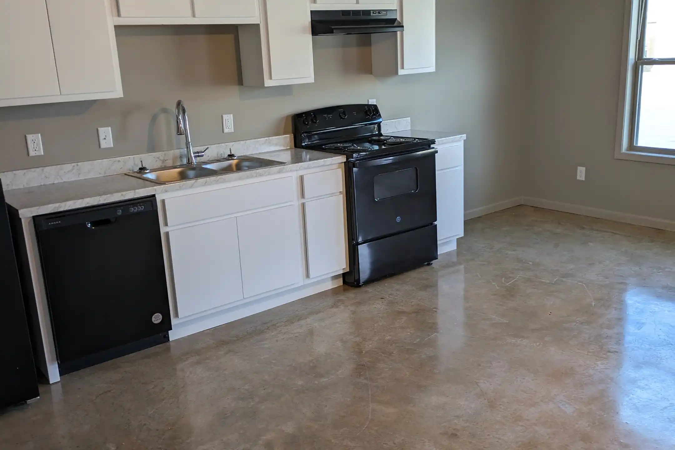 1324 Industrial Pk Acc Rd unit 25 - Trumann, AR 72472 | ApartmentGuide.com