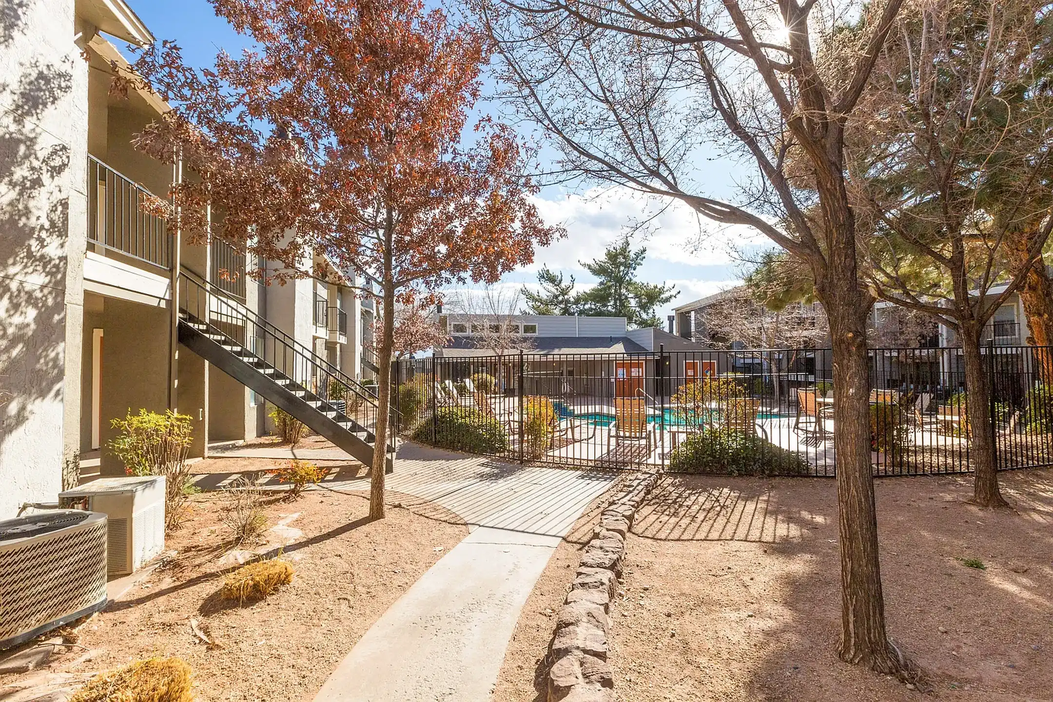 Arrowhead Pointe - Albuquerque, NM 87123 | ApartmentGuide.com
