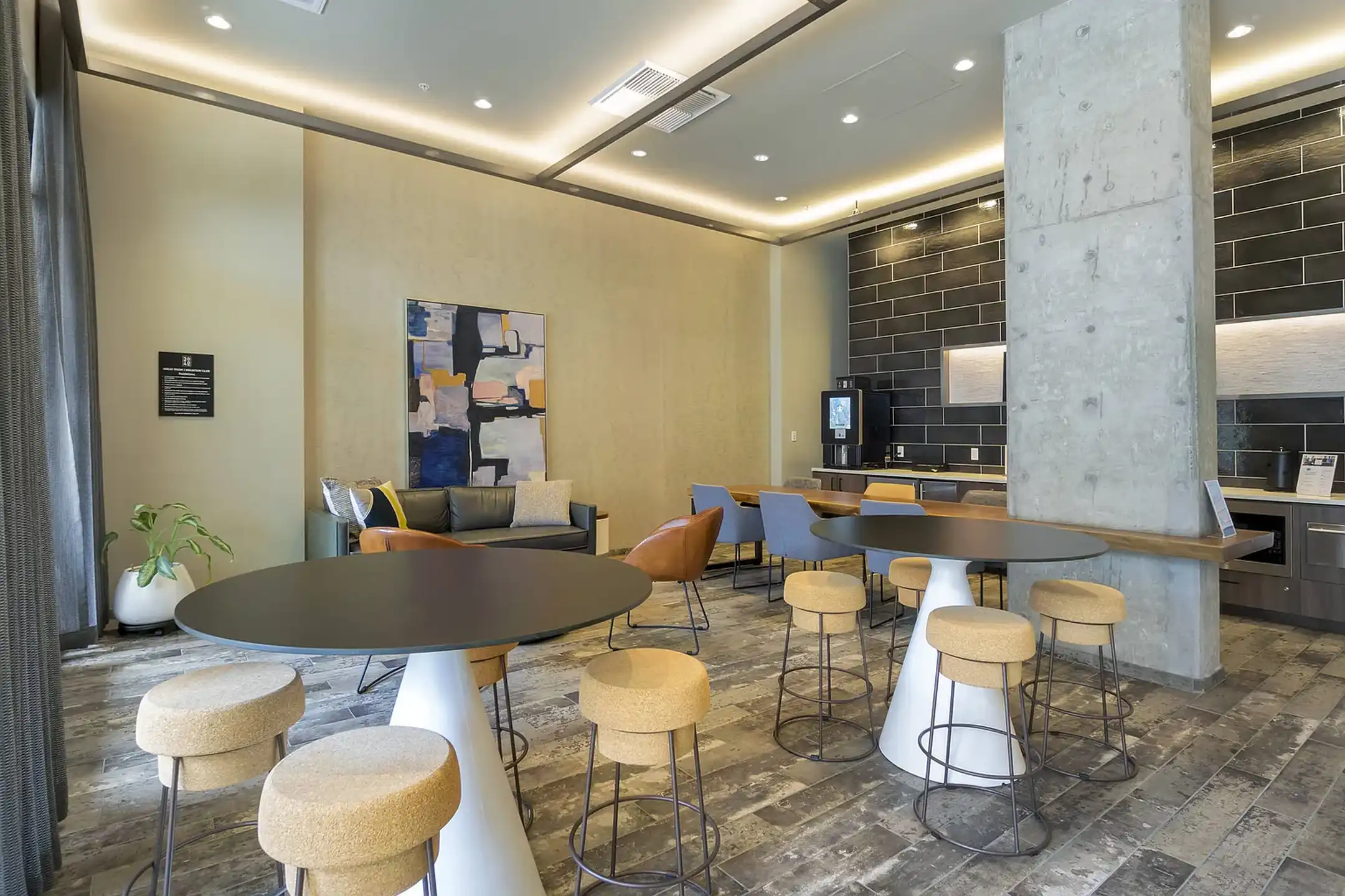 Bell Overlake - Redmond, WA 98052 | ApartmentGuide.com