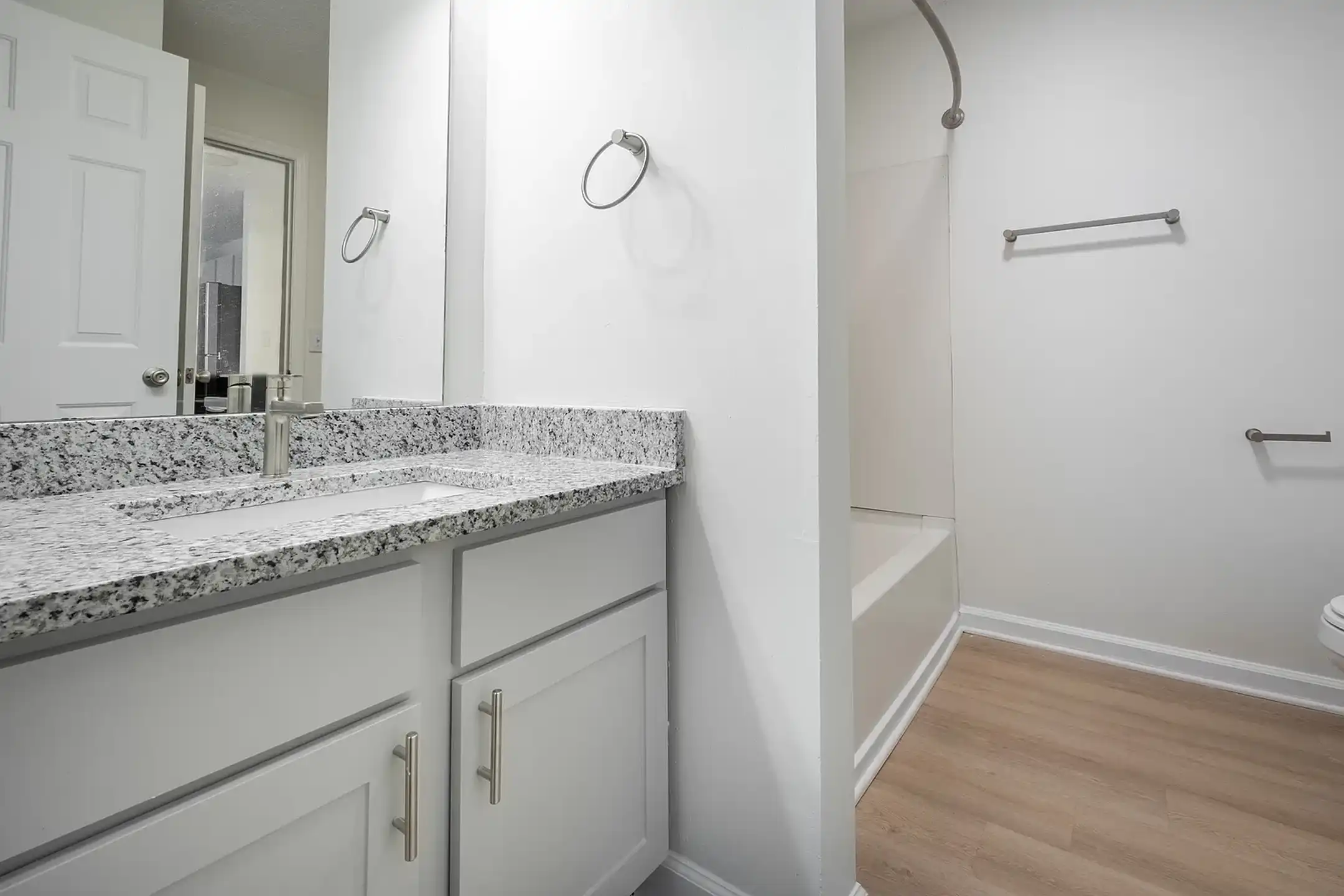 Autumn Pointe - Raleigh, NC 27615 | ApartmentGuide.com