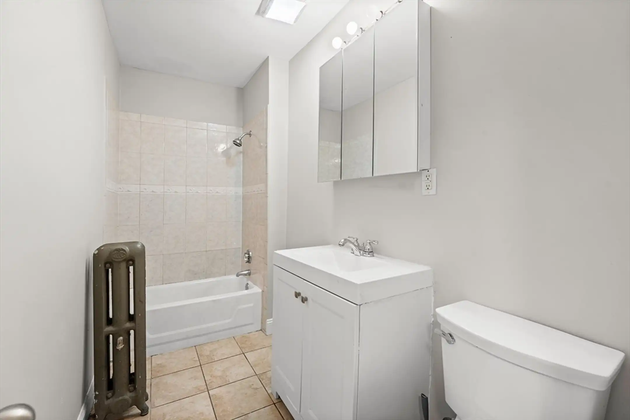 40 Ripley Rd unit 2 - Boston, MA 02121 | ApartmentGuide.com