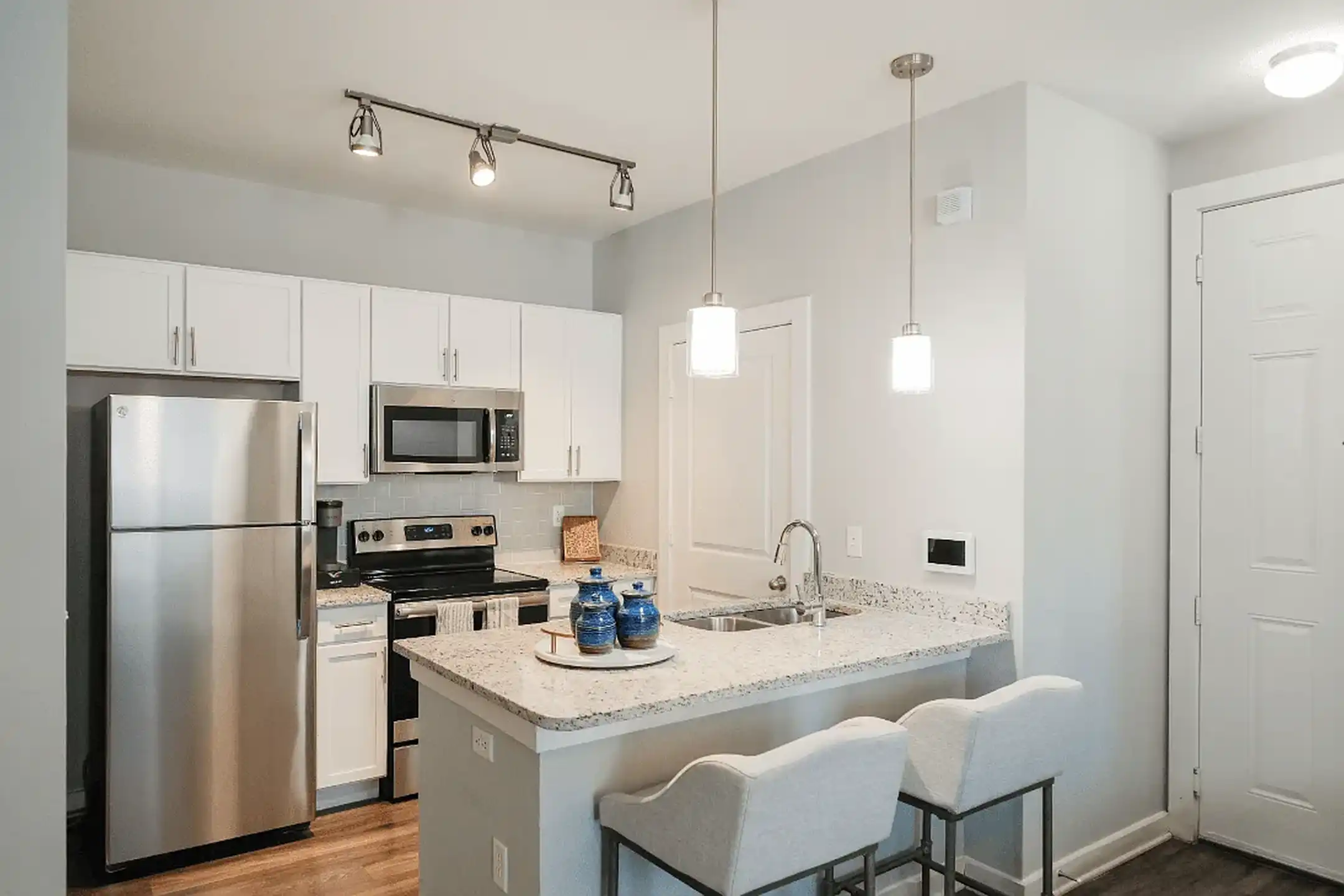 NOVA - San Antonio, TX 78249 | ApartmentGuide.com