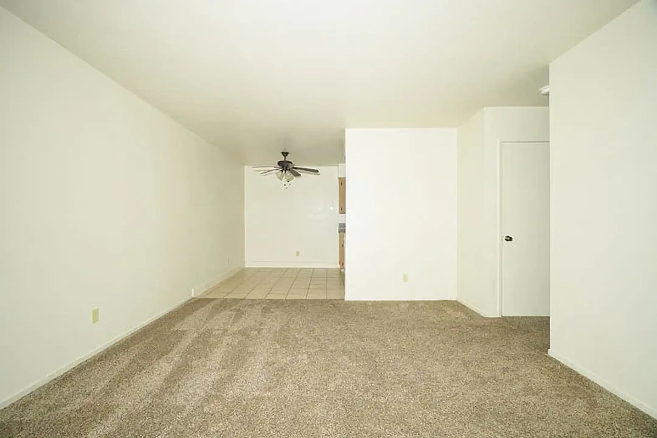 3581 - 3585 N. Parkway Drive - Fresno, CA 93722 | ApartmentGuide.com