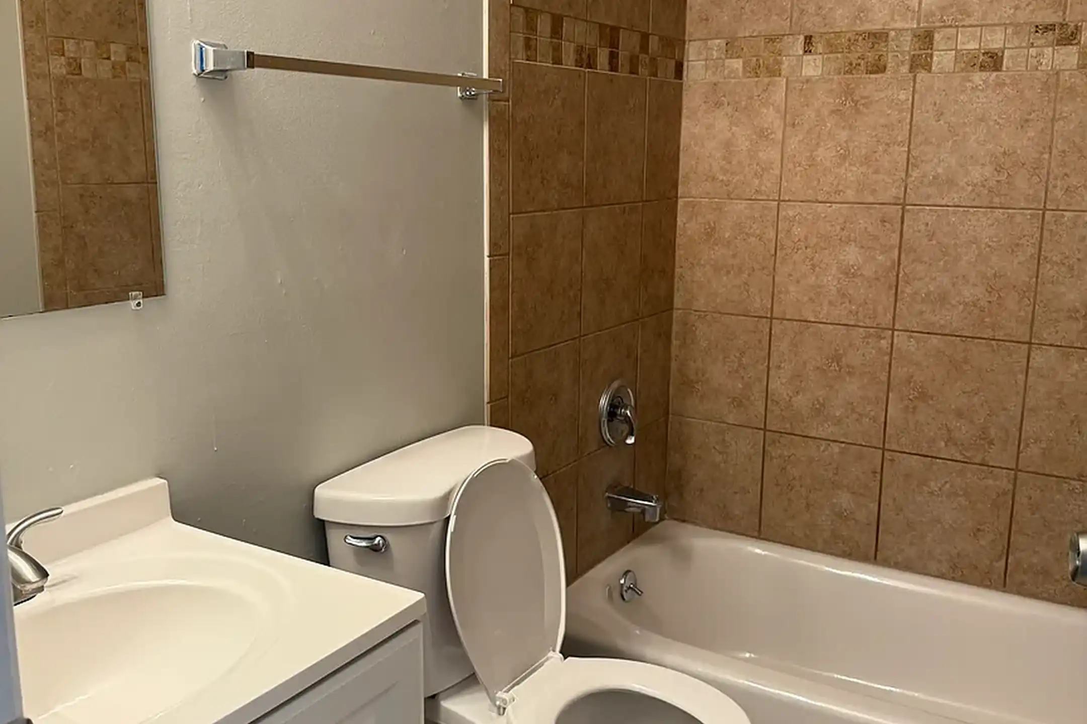 TimberCrest Apartments - Loveland, OH 45140 | ApartmentGuide.com