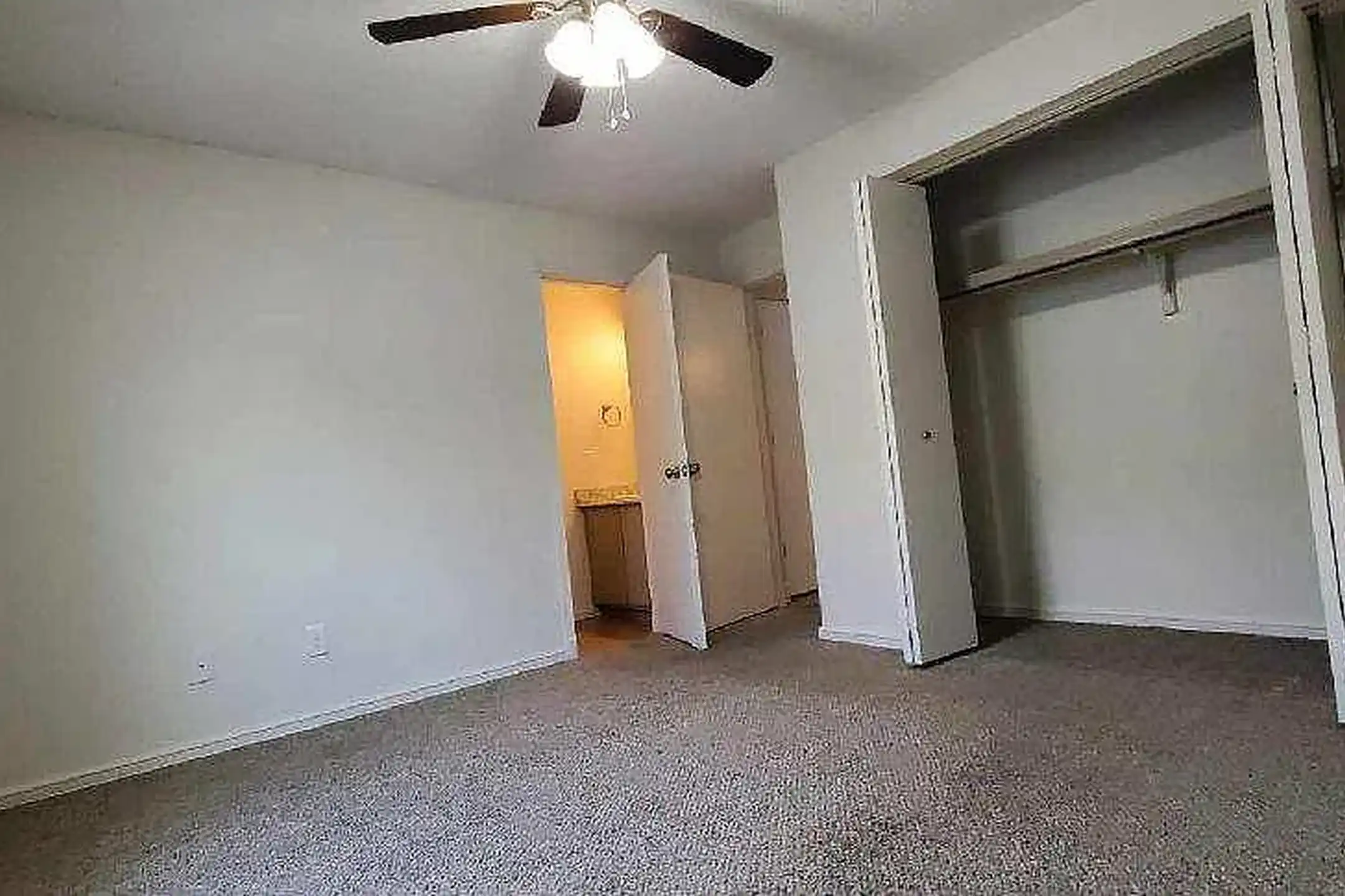 Primrose Circle - Springfield, MO 65804 | ApartmentGuide.com
